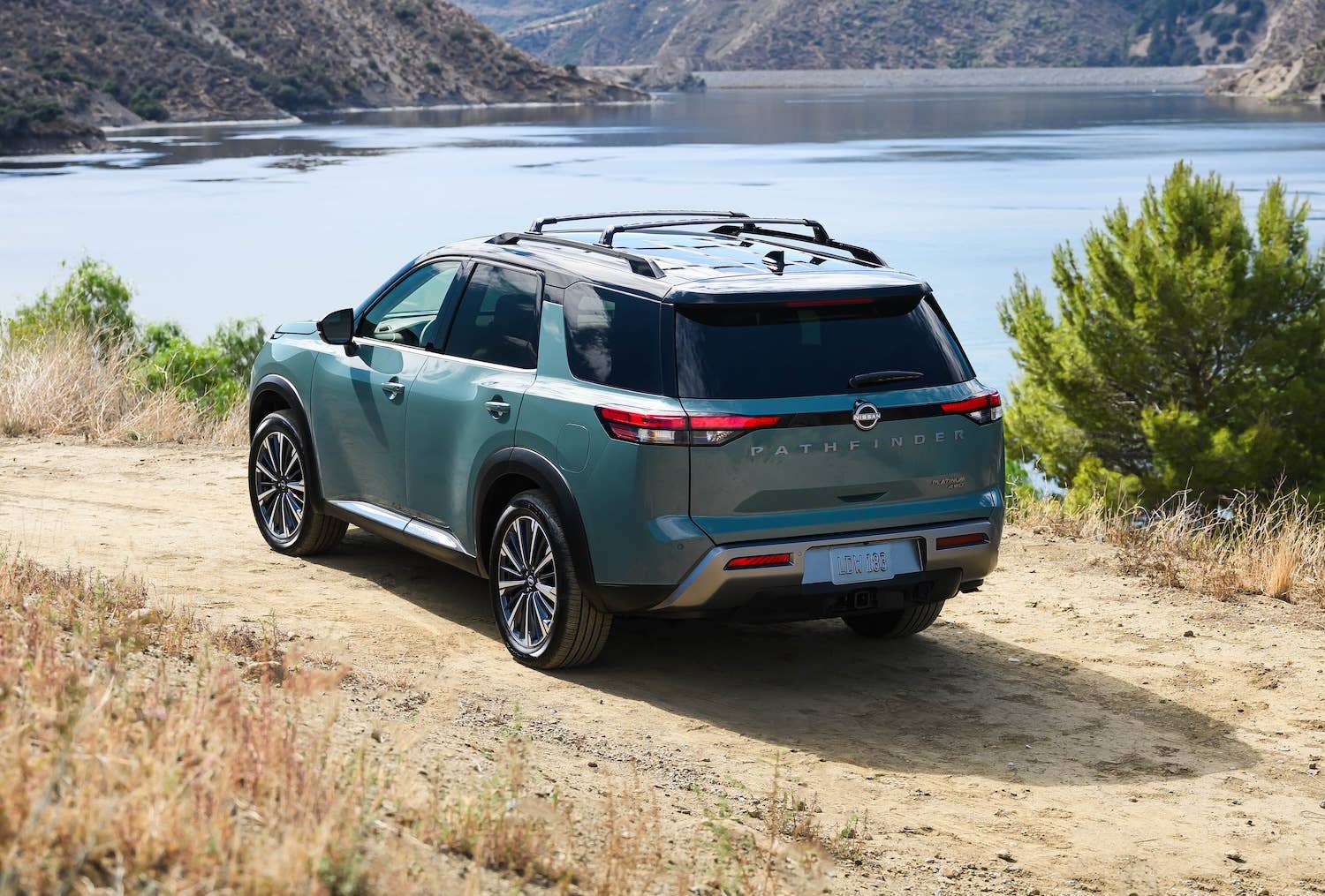 Nissan Pathfinder Looks Compelling Right Now with its March Lease Offer ...