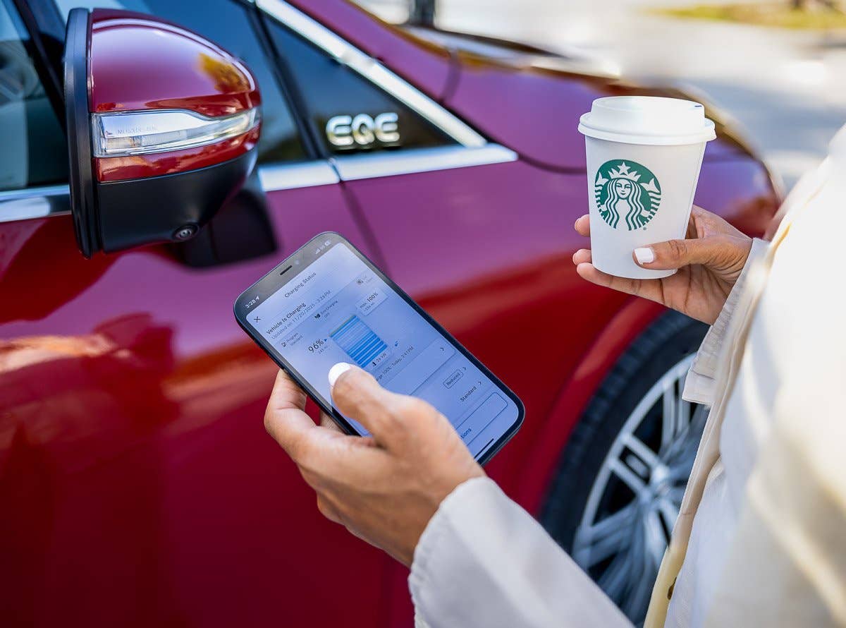 Mercedes-Benz Opens First 400 kW DC Fast Charger Hub at Starbucks ...