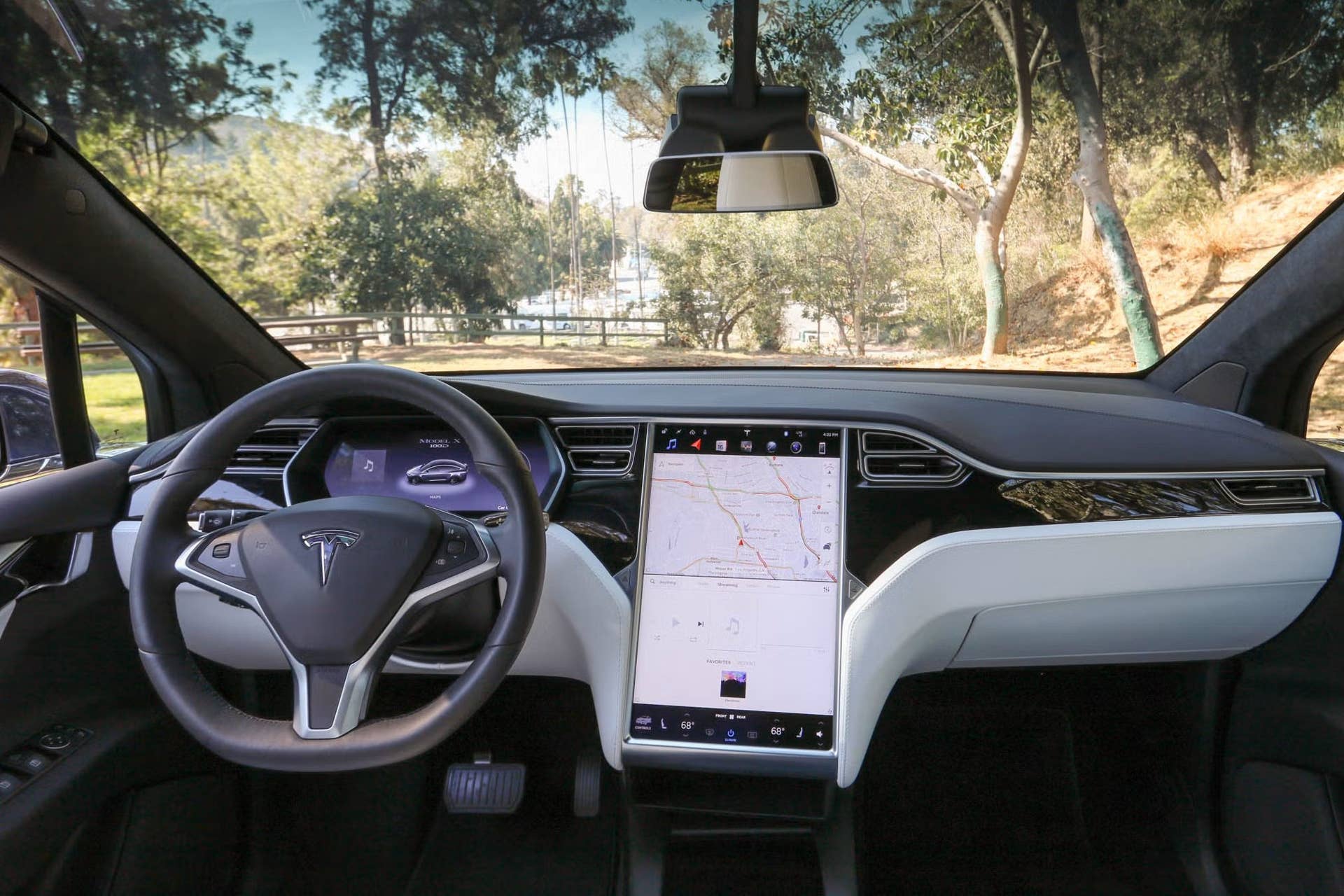 2026 Tesla Model X Interior Review: Features, Space & Downsides - Autoblog
