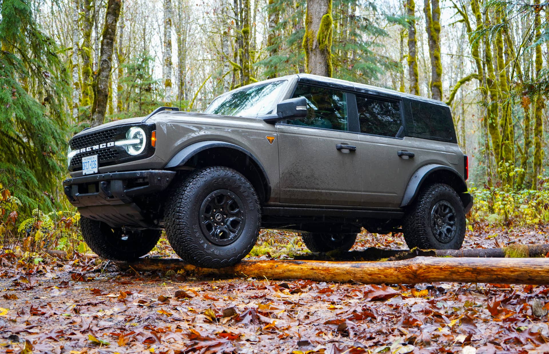 2025 Ford Bronco January Lease Deals Want to Tempt You Out of Jeep ...