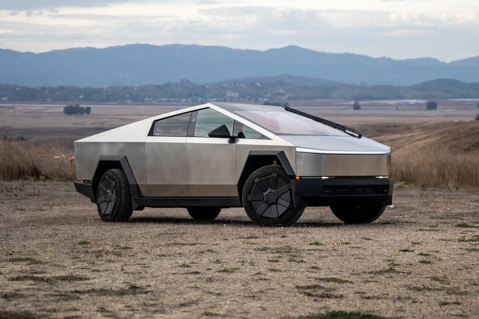 2026 Tesla Cybertruck Review, Specs, Pricing, and Warranty - Autoblog