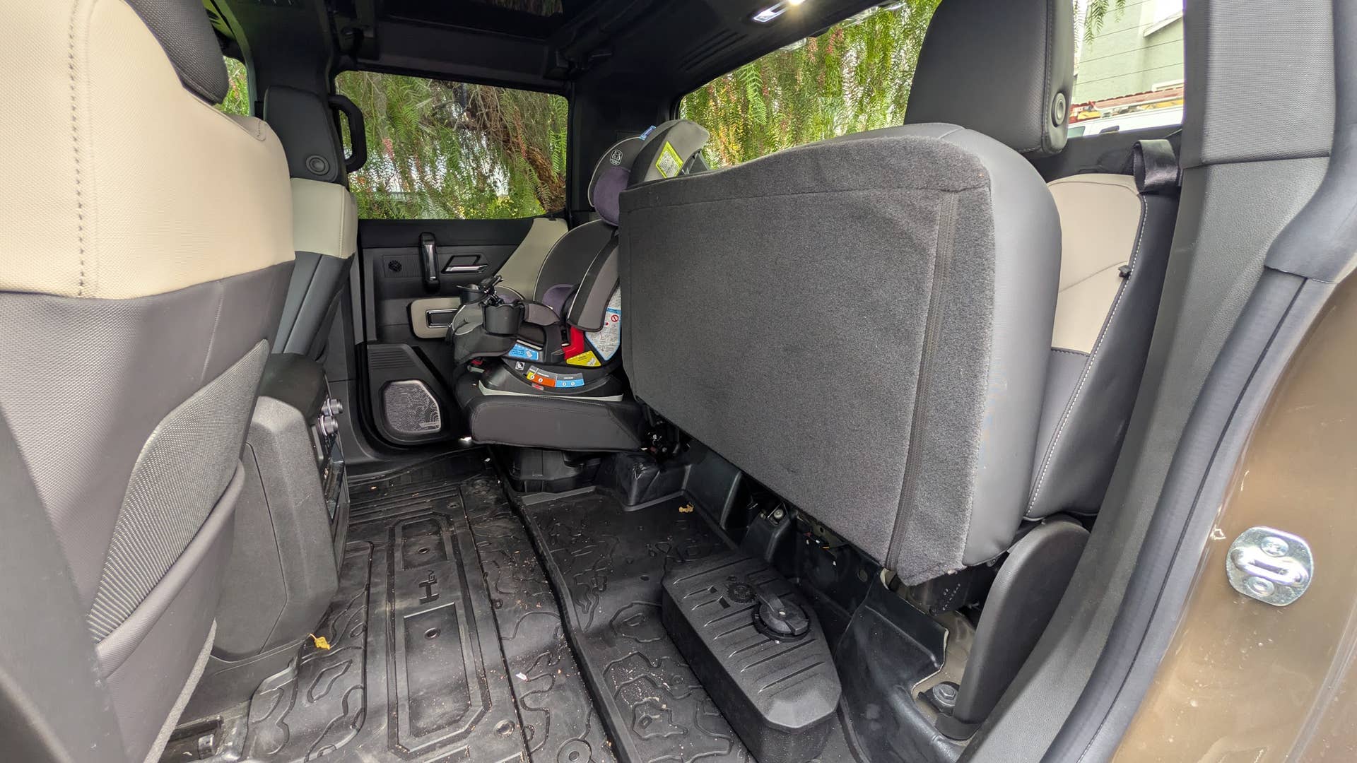 What Makes the 2026 GMC Hummer EV 3X Pickup Ridiculous is Actually What ...