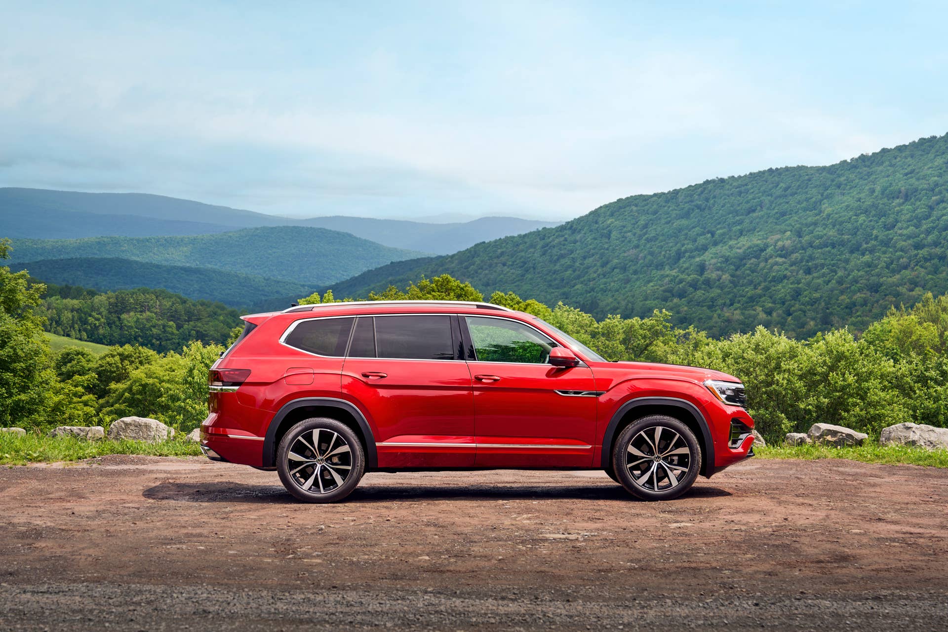I Drove the 2025 Volkswagen Atlas 2.0T; Here's My Honest, Cross Country ...