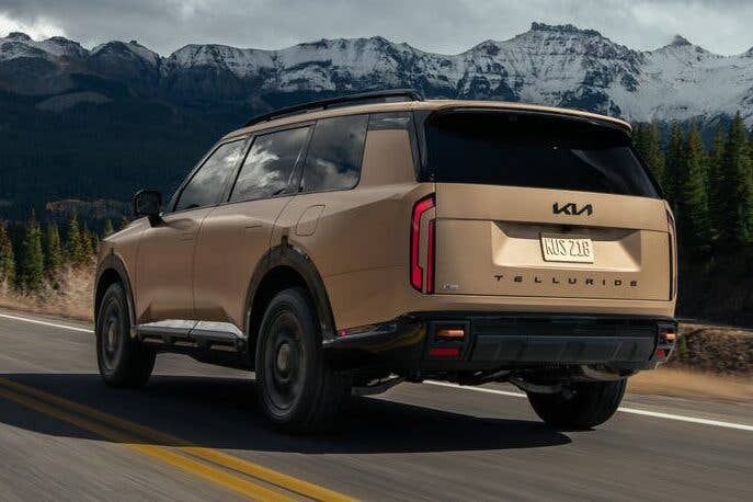 Kia Drops Hard-to-Resist Telluride Lease Offers this April - Autoblog