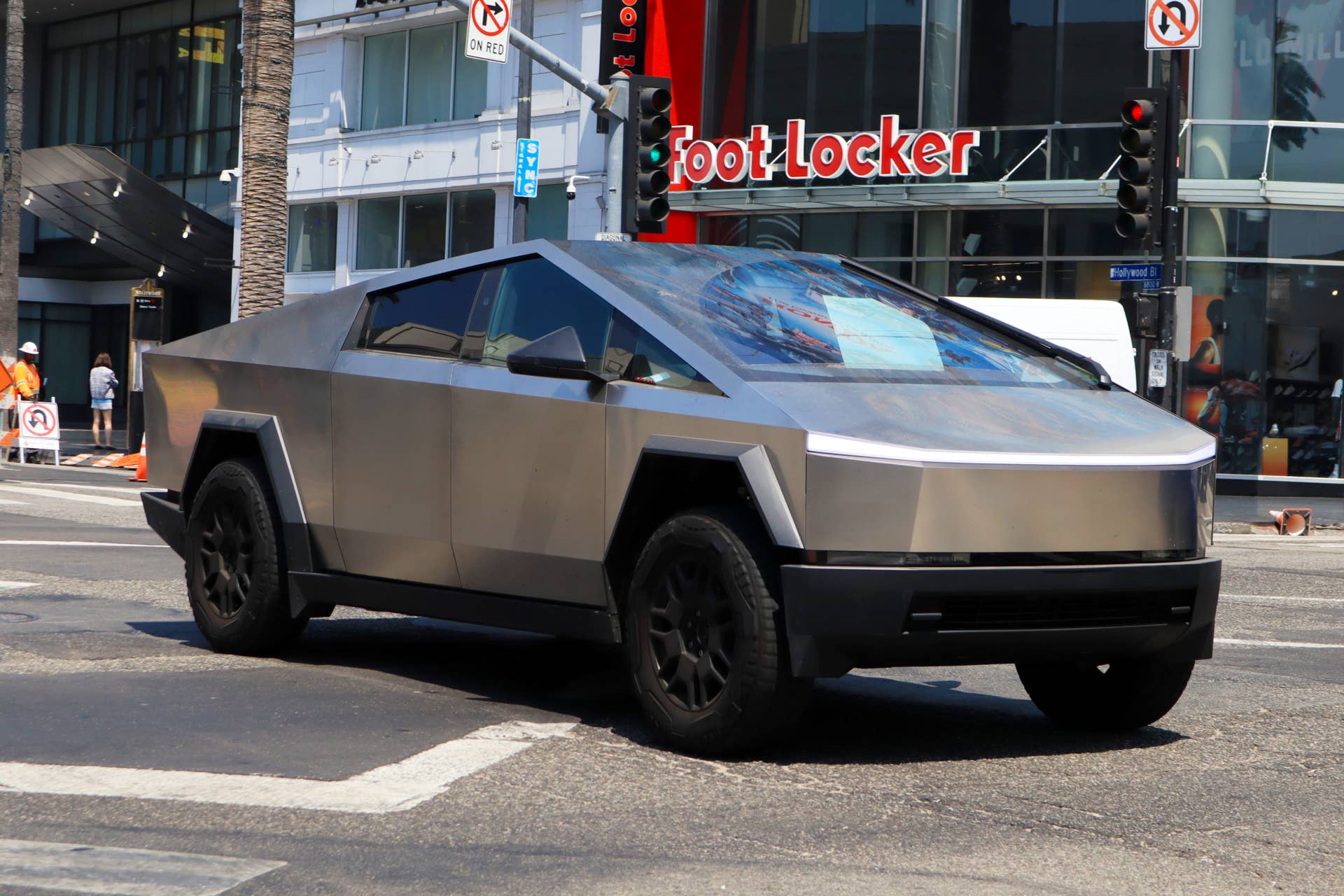 Tesla Cybertruck Earns Top Safety Rating—After Everyone Said It Couldn ...