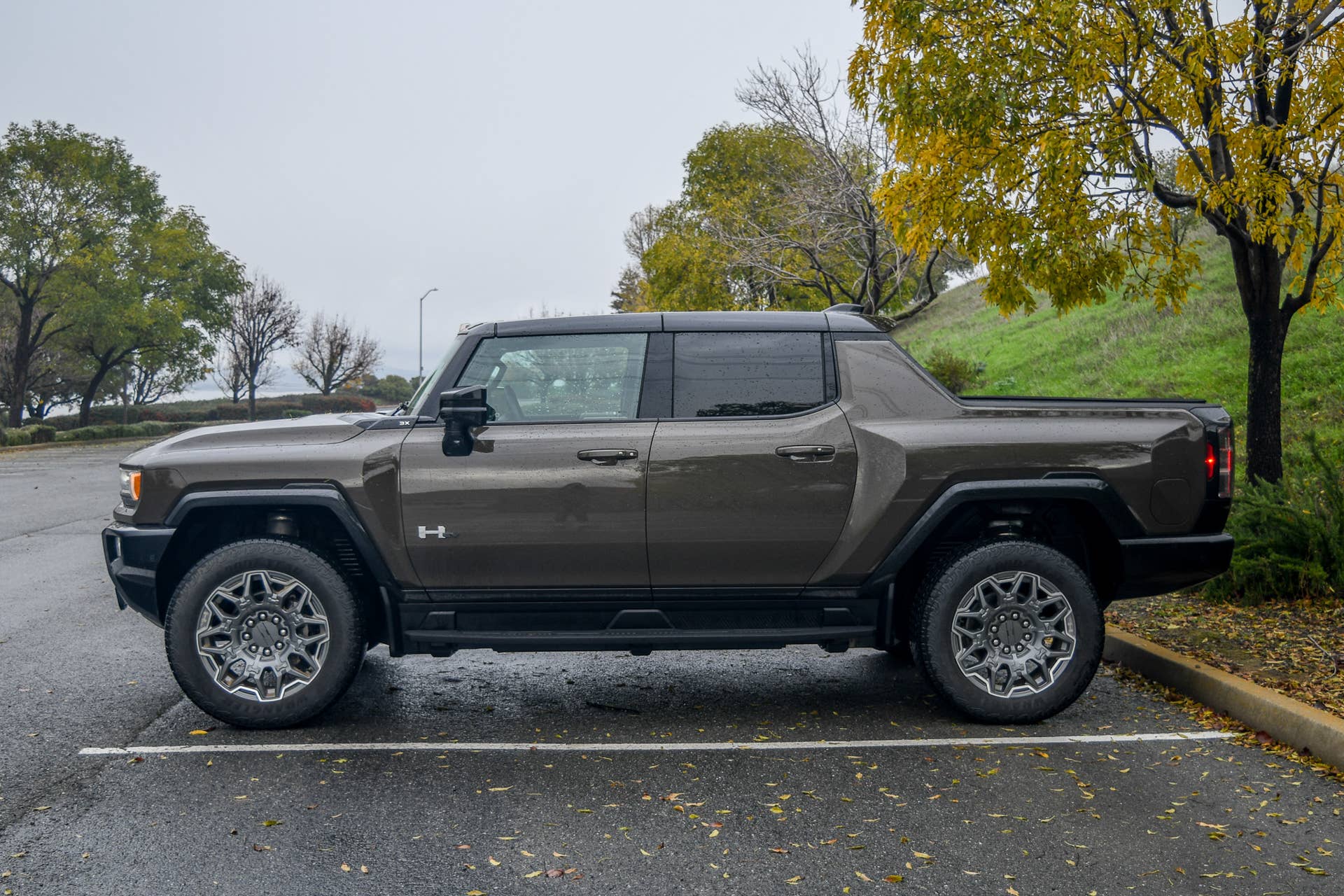 What Makes the 2026 GMC Hummer EV 3X Pickup Ridiculous is Actually What ...