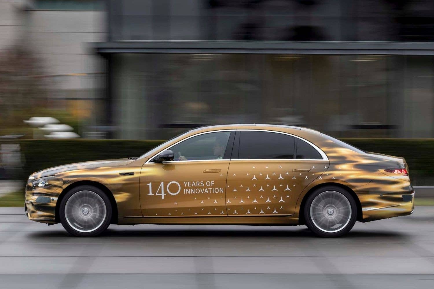 Mercedes Is Giving the S-Class a Flat-Plane V8 and No One Saw It Coming ...
