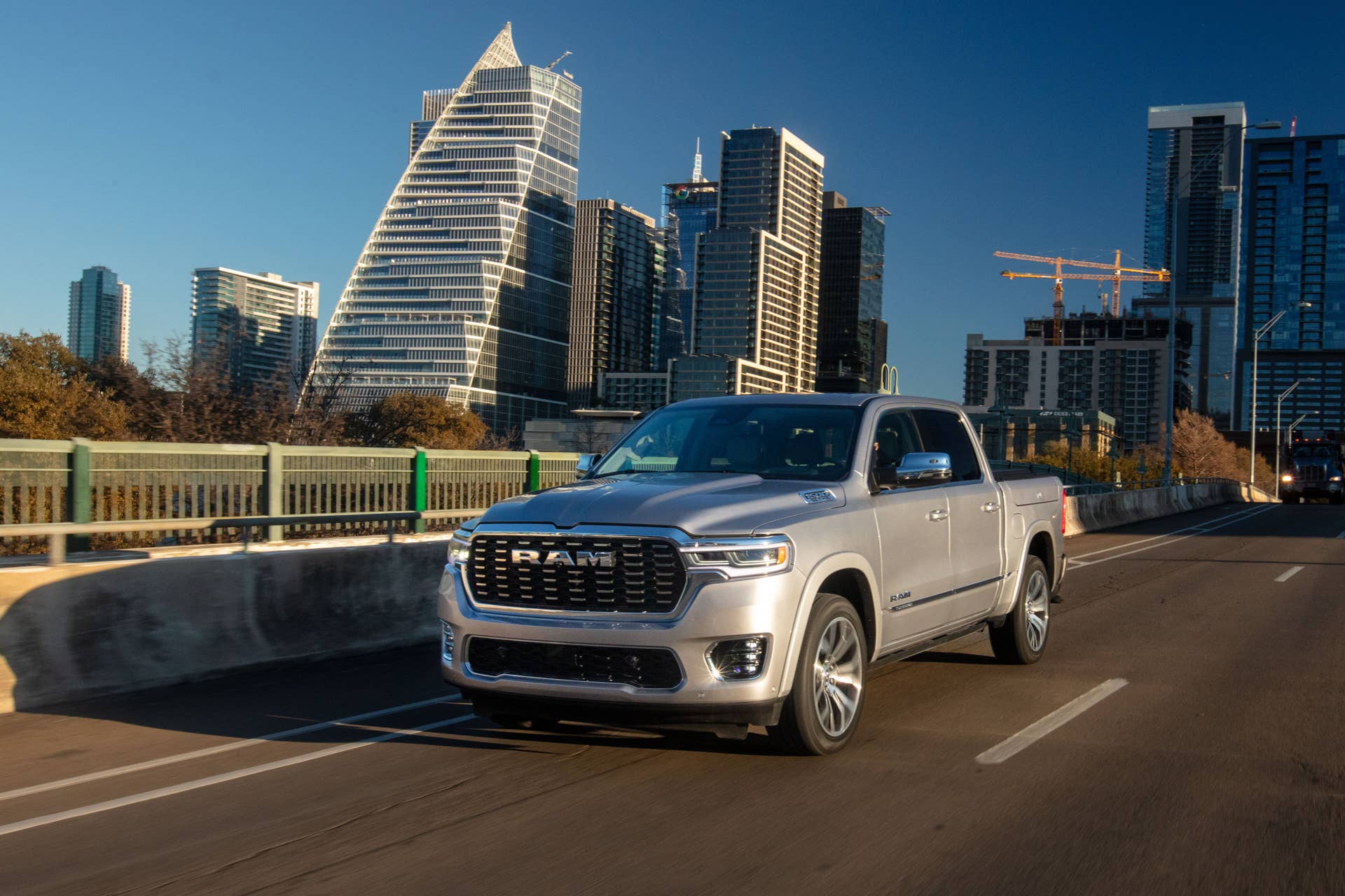 Ram Hemi V8 Returns Because Some Truck Buyers Won’t Consider Anything ...