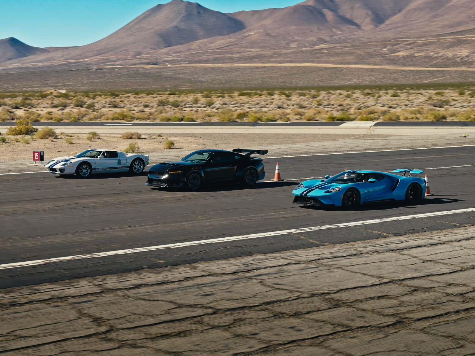 Ford Mustang GTD Beats Two Generations of Ford GT in Drag Race Showdown ...