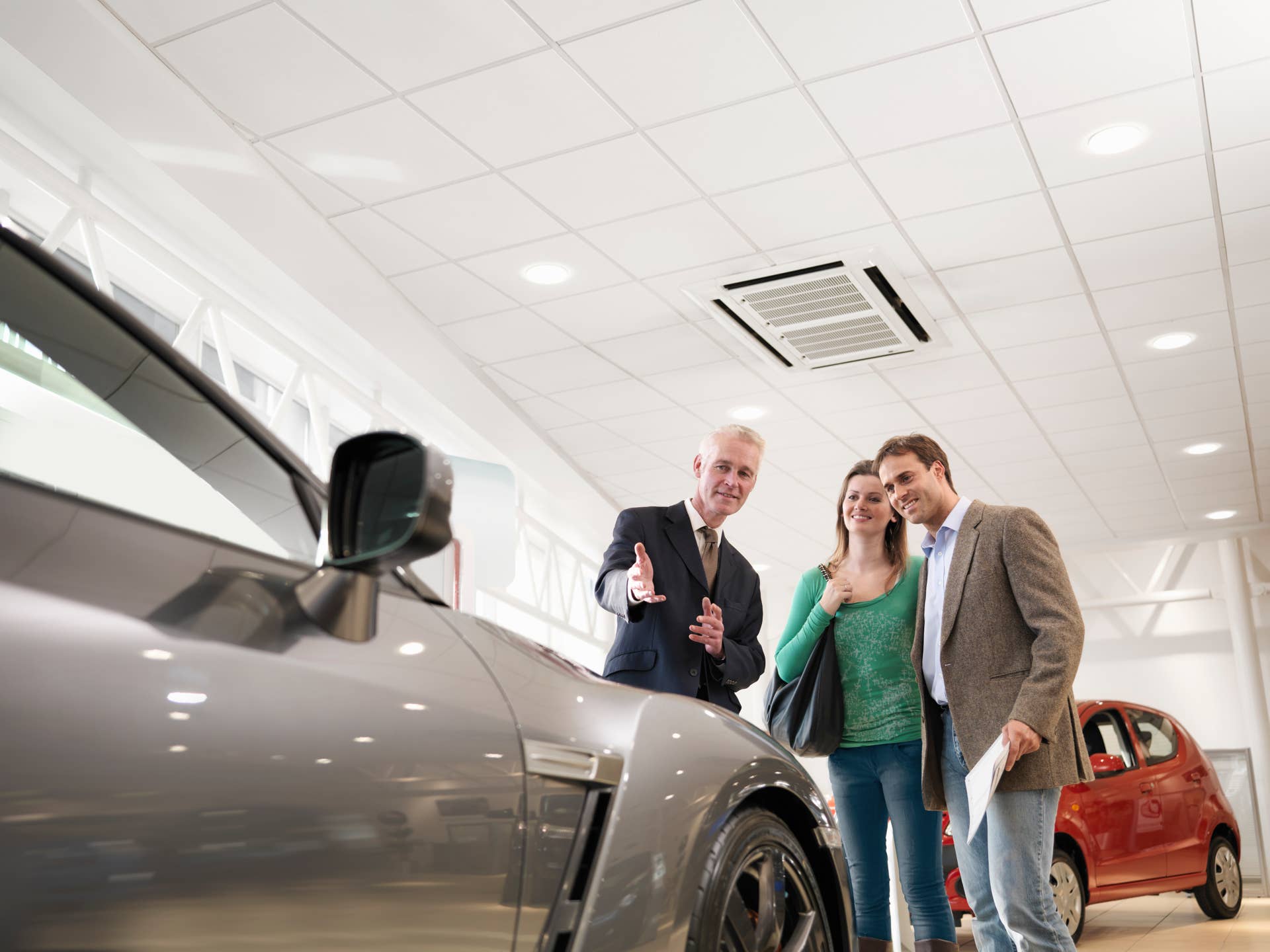 These Car Brands Have the Best and Worst Dealer Service in America ...