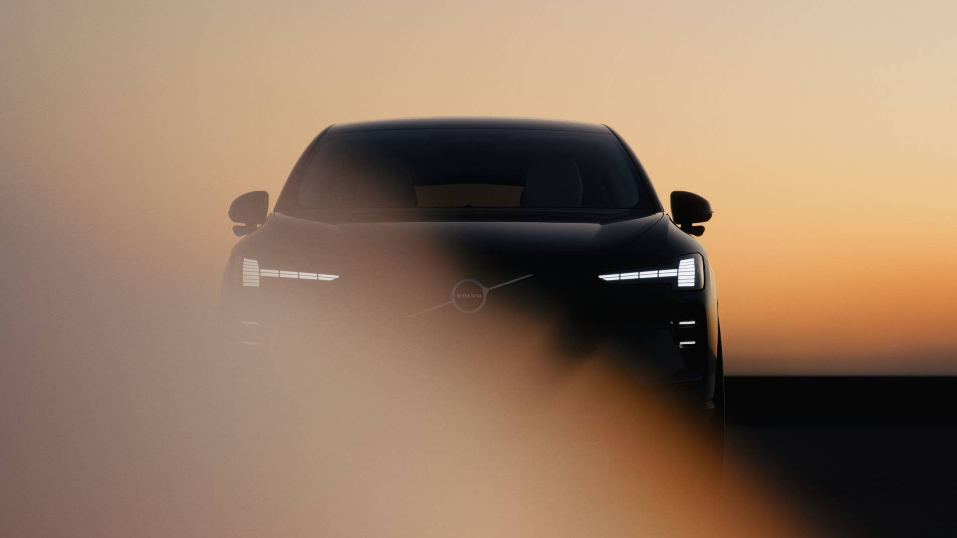 Volvo’s Next Electric SUV Claims Impressive Range and Charges in 10 ...
