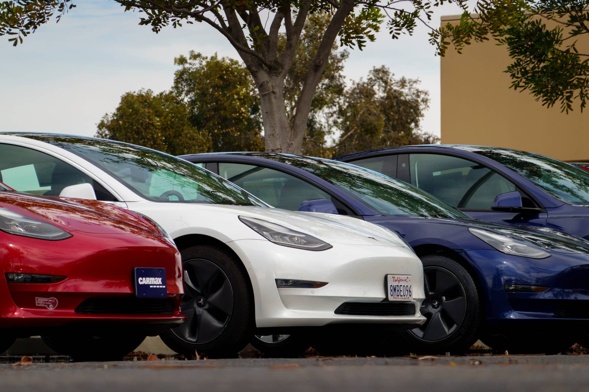300,000 EVs Are About to Hit the Used Car Market - Autoblog