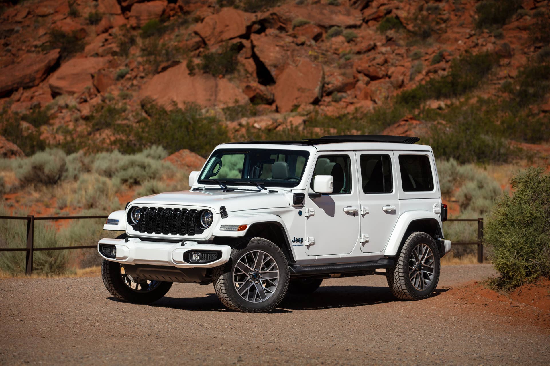 Jeep And Chrysler Hybrids Killed Off In Major Powertrain Shake-Up ...