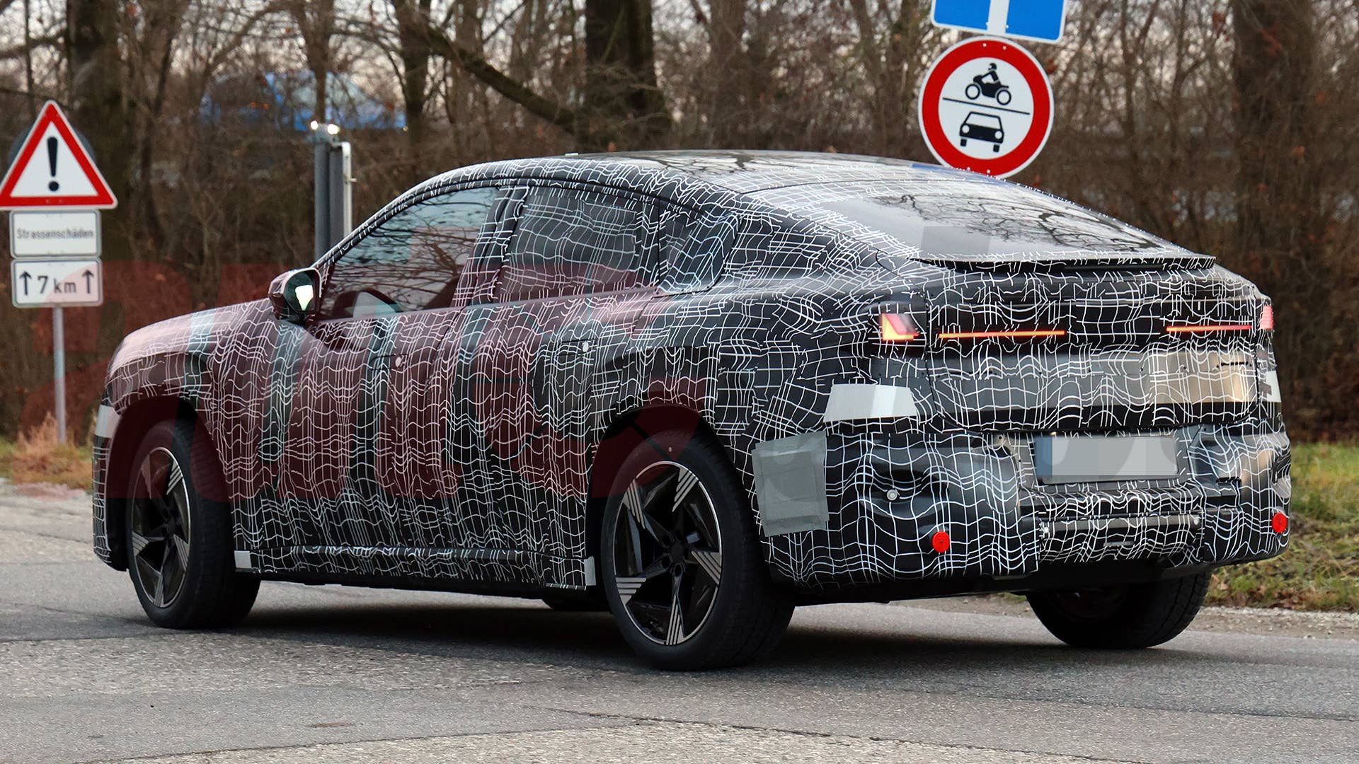BMW X4 M to Return as an EV With More Power Than the M5 - Autoblog