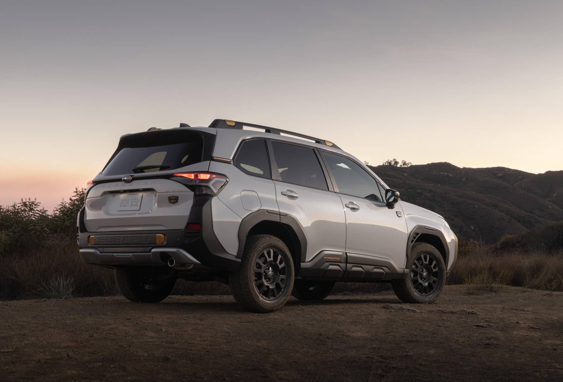 These Soft-Roader SUVs Are a Huge Hit with Car Buyers in 2026 - Autoblog