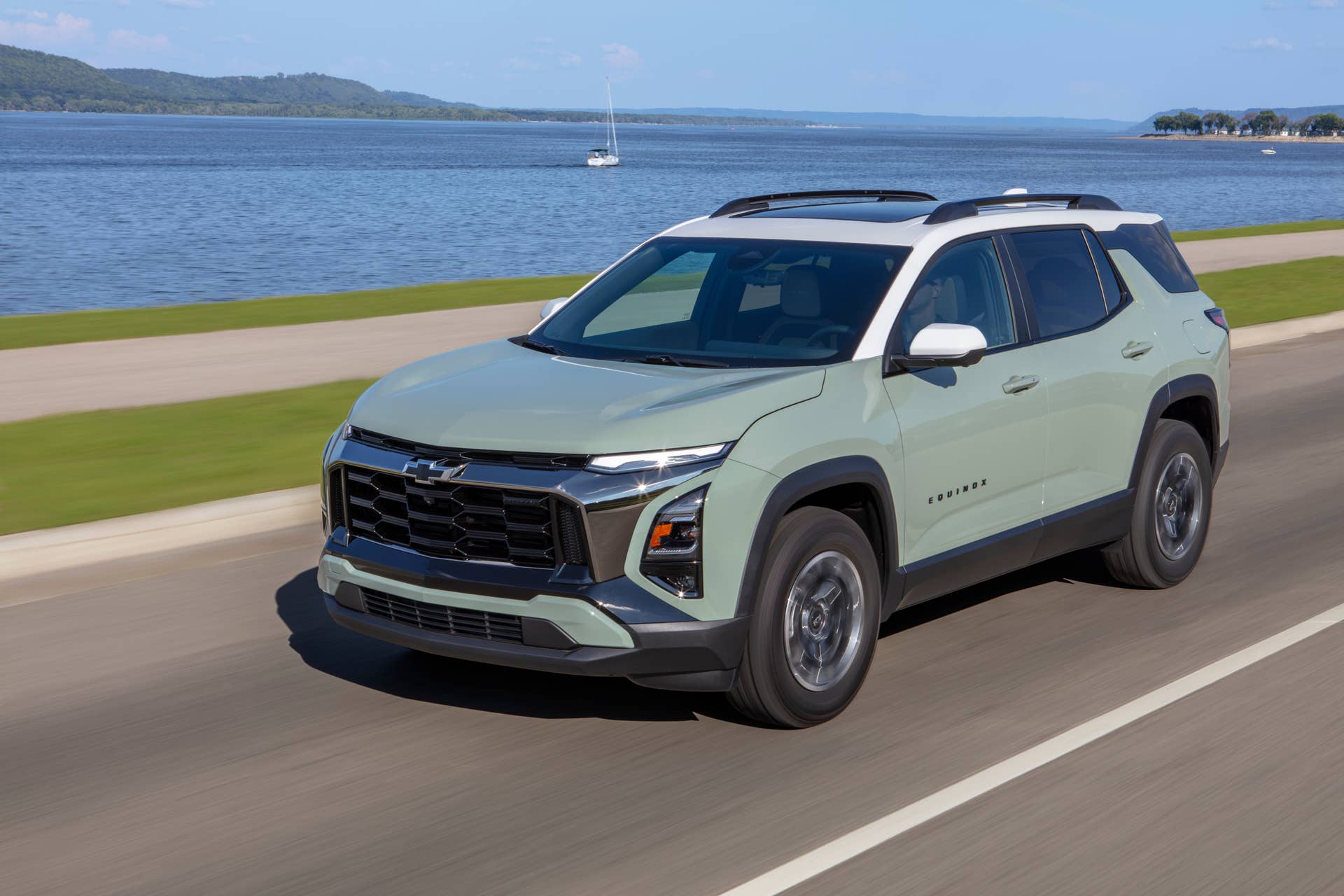 2026 Chevrolet Equinox Vs. 2026 GMC Terrain: 3 Key Differences - Autoblog