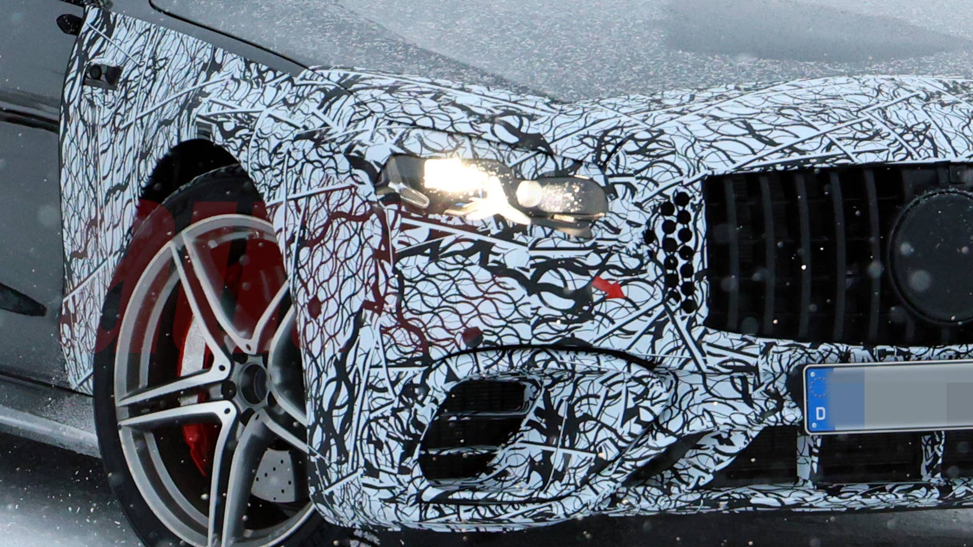 2027 Mercedes-AMG S 63 Spied Inside and Out With New V8 and Fresh Looks ...