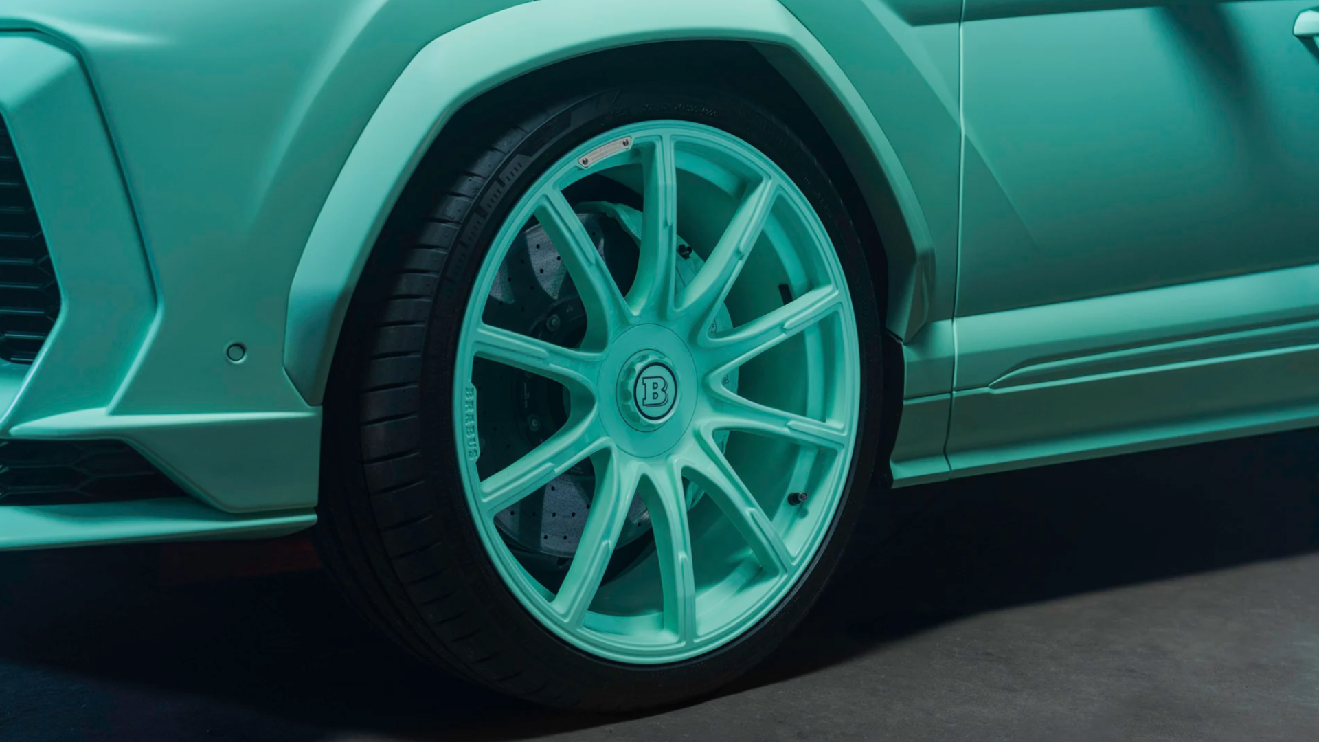 Brabus Builds Its First Lamborghini, and the Result Is Pure Excess ...