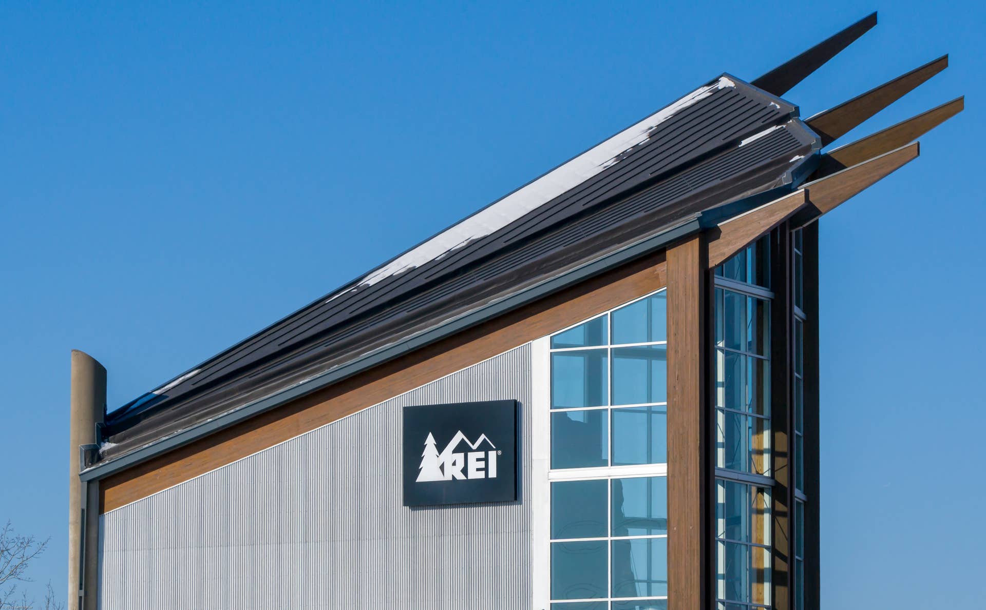 The Petzl Tikka LED Headlamp Is 20% Off - Autoblog