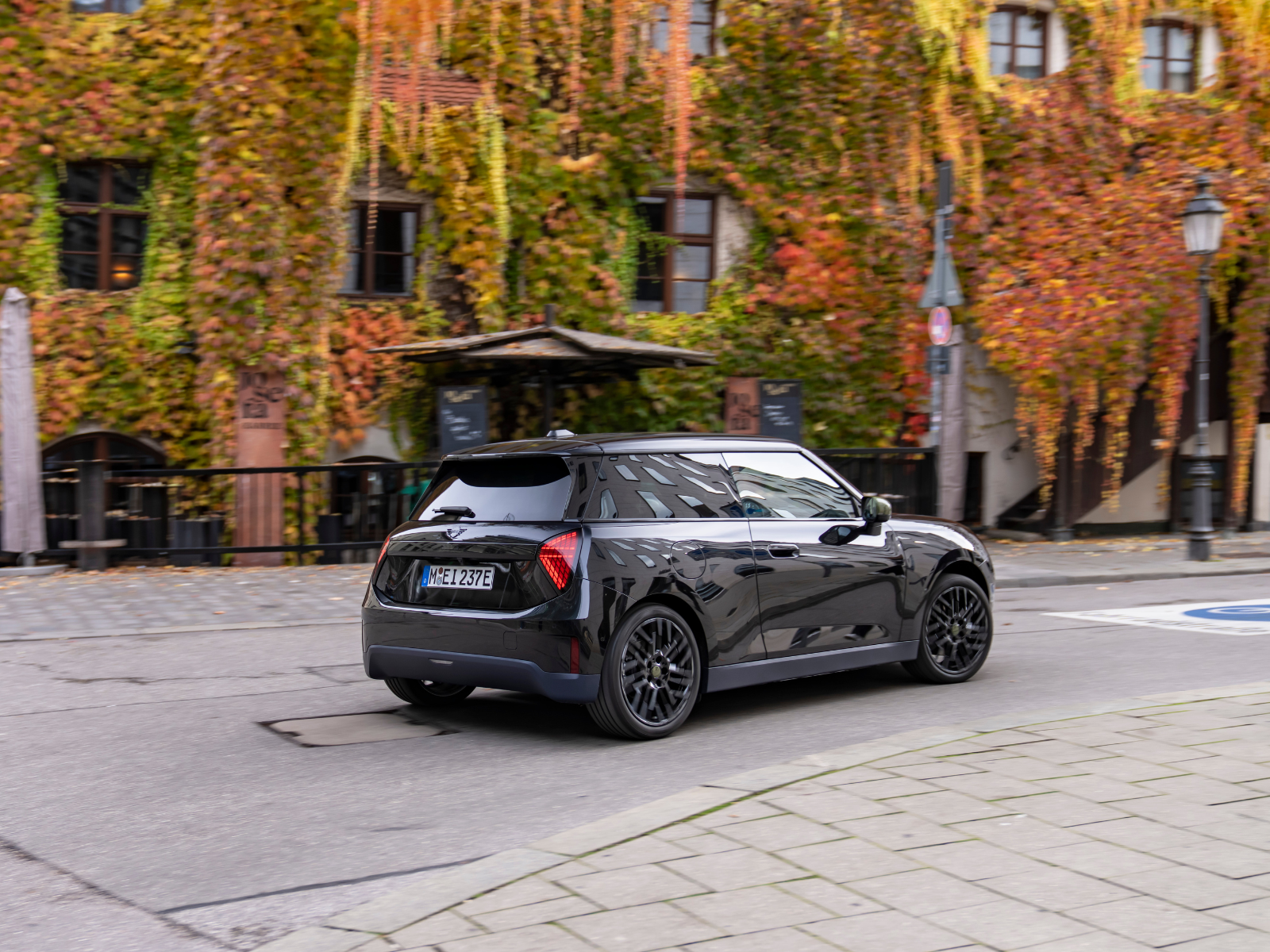 The Mini Cooper Gets a Paul Smith Makeover - Autoblog