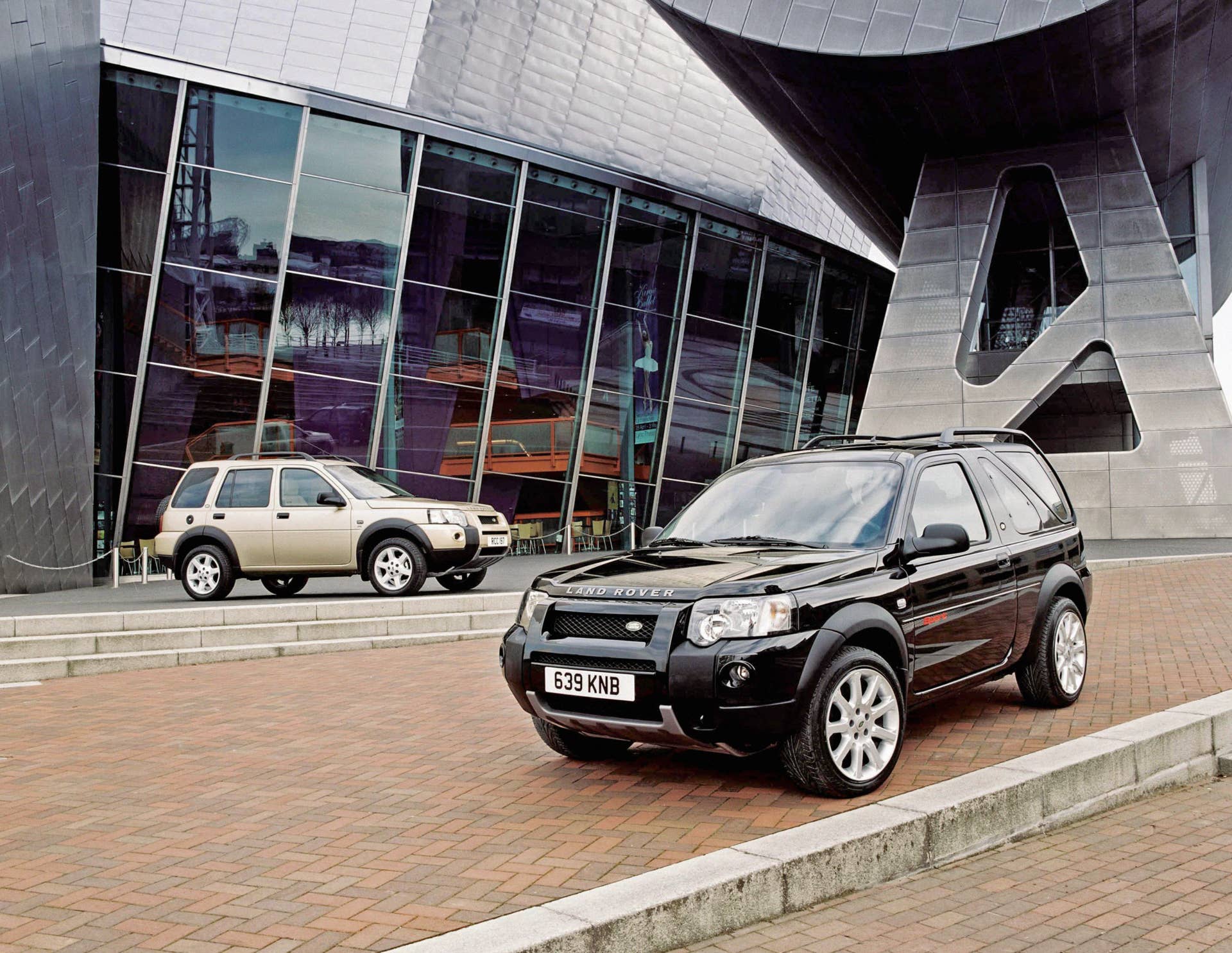 Land Rover Freelander Is Coming Back Sooner Than Expected - Autoblog