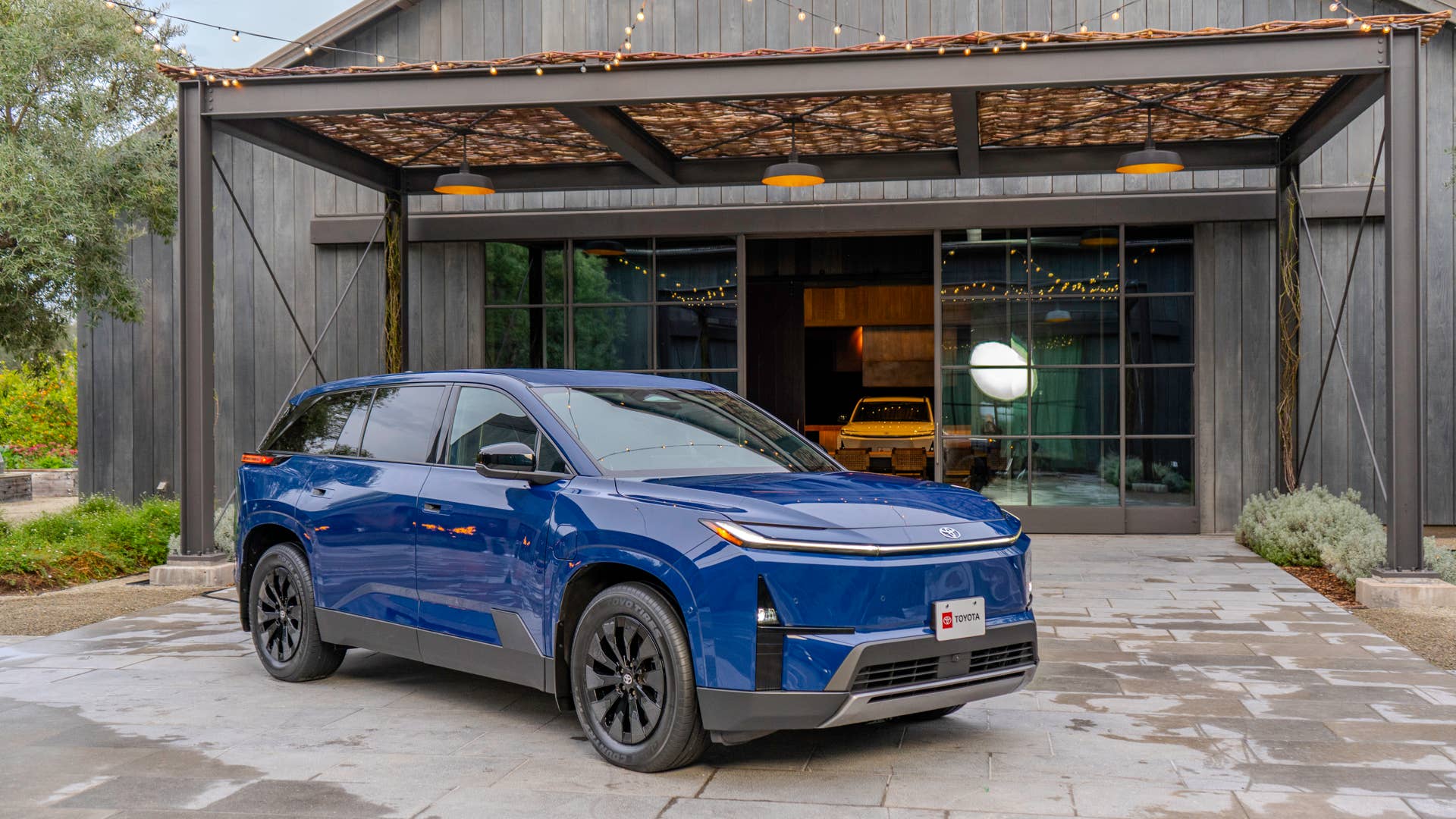 Toyota Goes “Big” With 3-Row, All-Electric Version of Highlander SUV ...