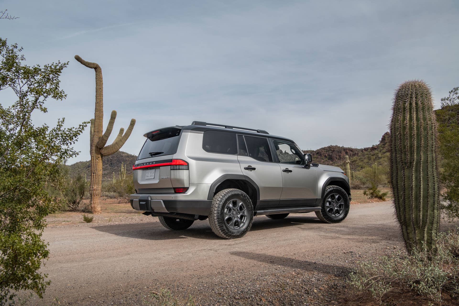 Lexus TX Vs. GX Differences - Autoblog