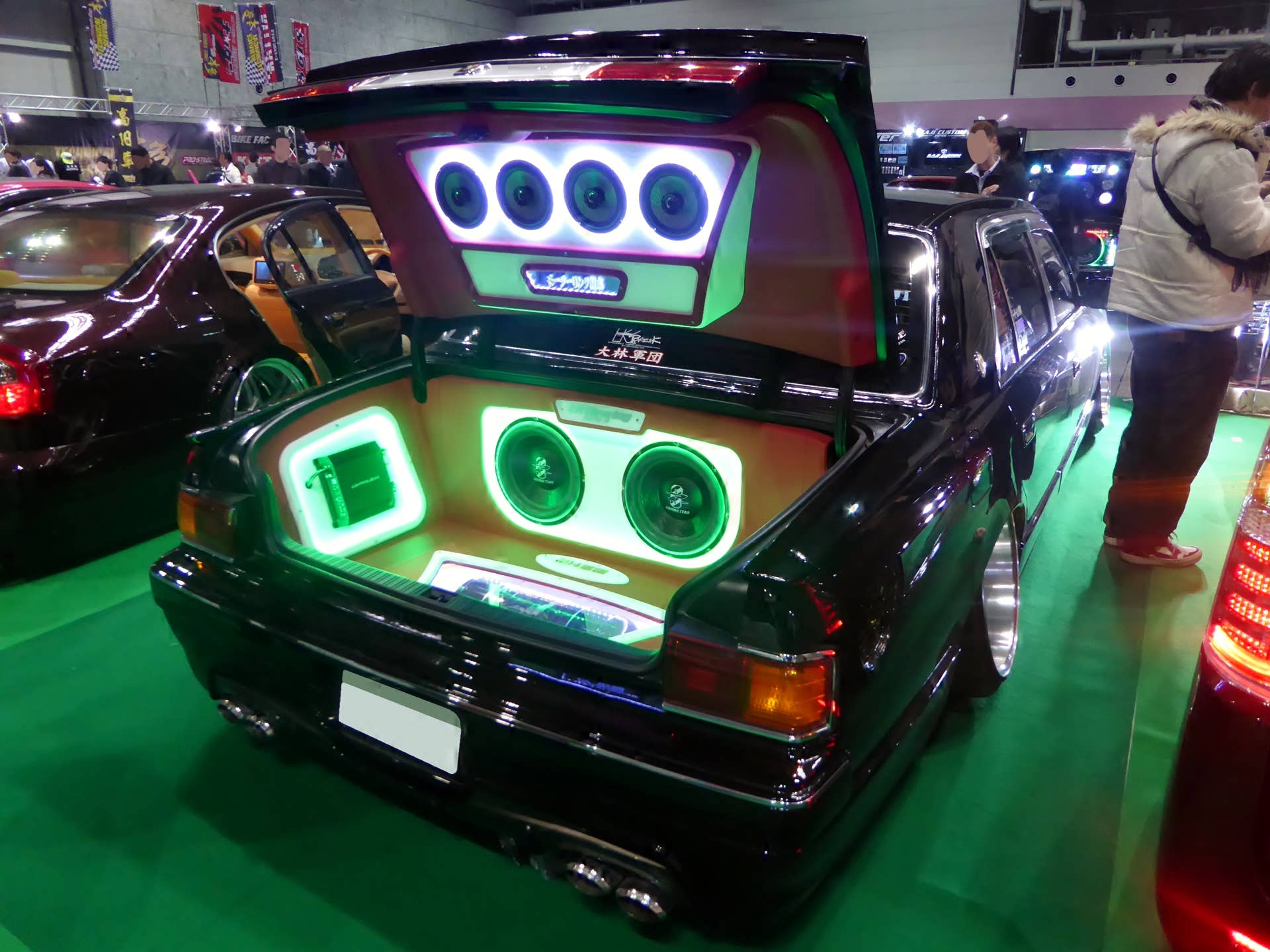 Beyond Luxury: What are Japan's VIP-Style Cars? - Autoblog