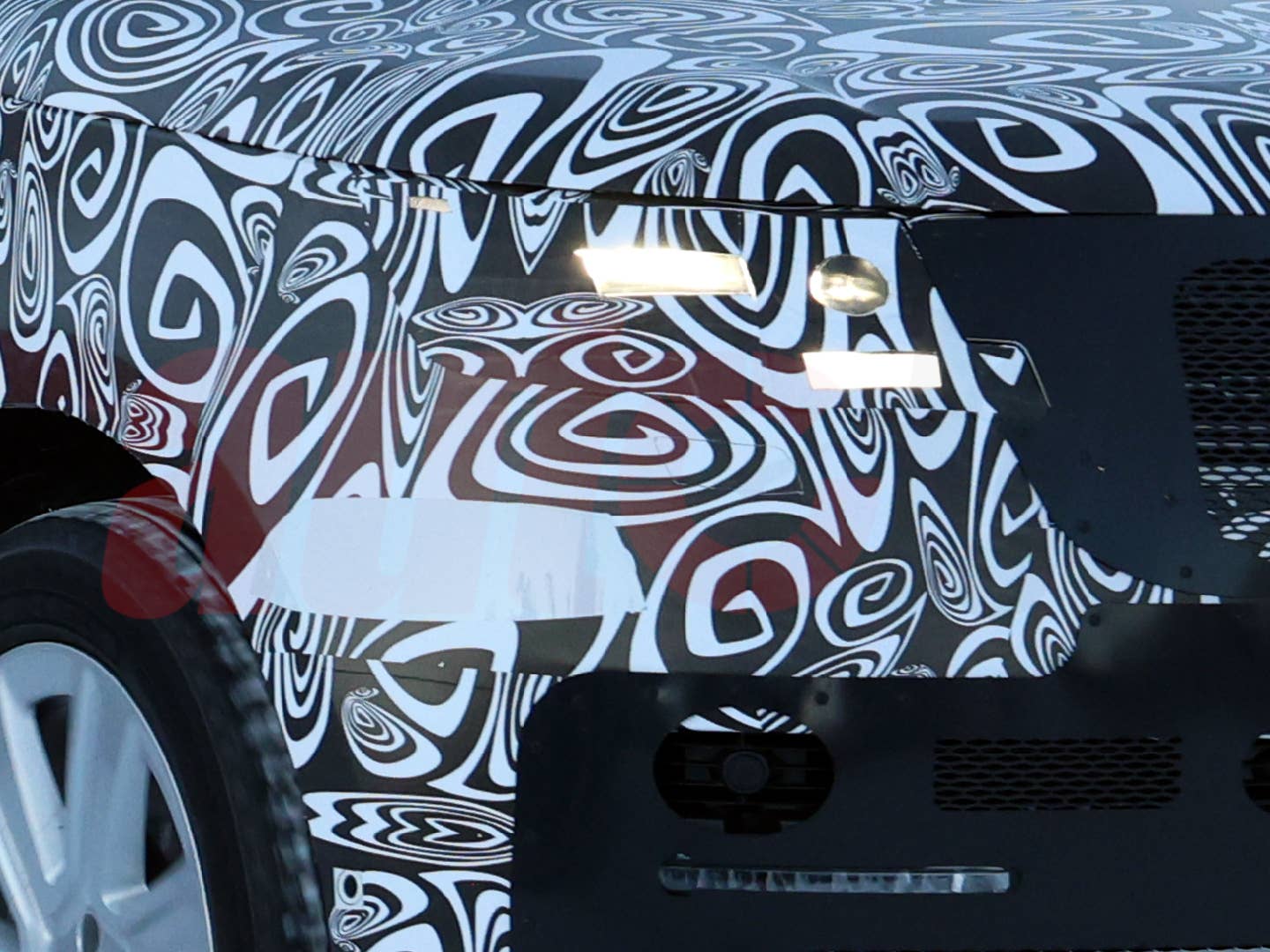 Range Rover Finally Gets a New Face for 2027 - Autoblog