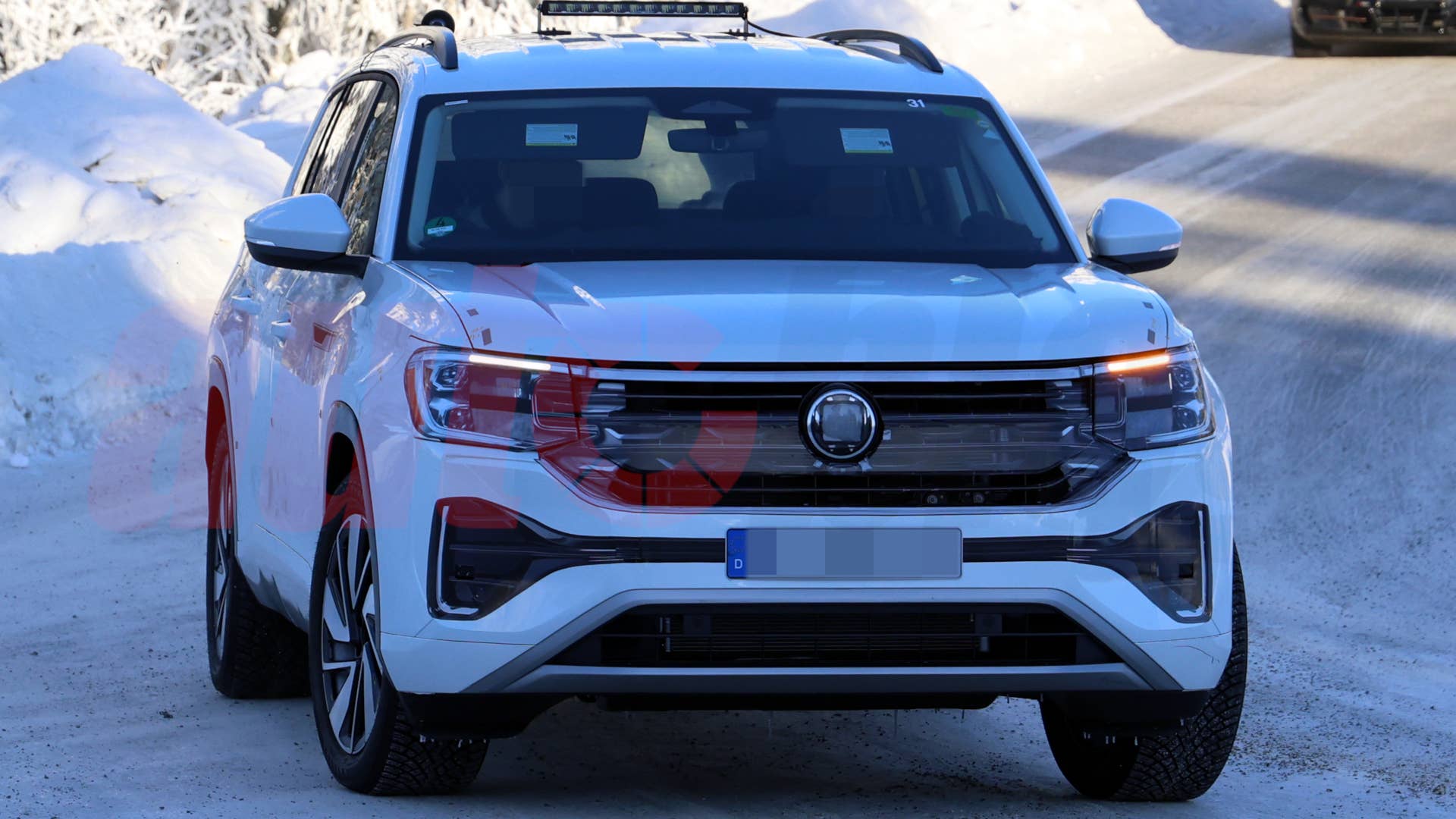 Volkswagen’s 2027 Atlas Gets a High-Tech Interior With a Hidden Screen ...