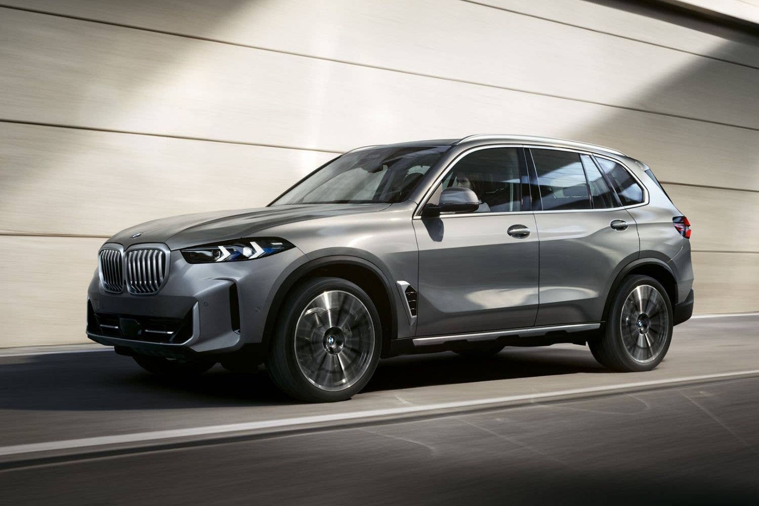 BMW X5 June Lease Deals Are Less Expensive than Last Month's Offers ...
