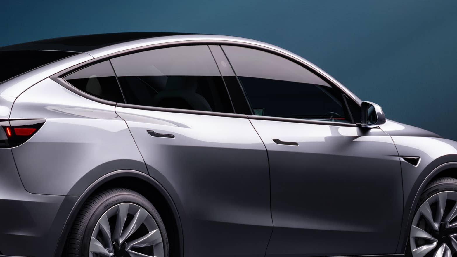 Official Report Says Electronic Door Release Failed in Fatal EV Crash ...