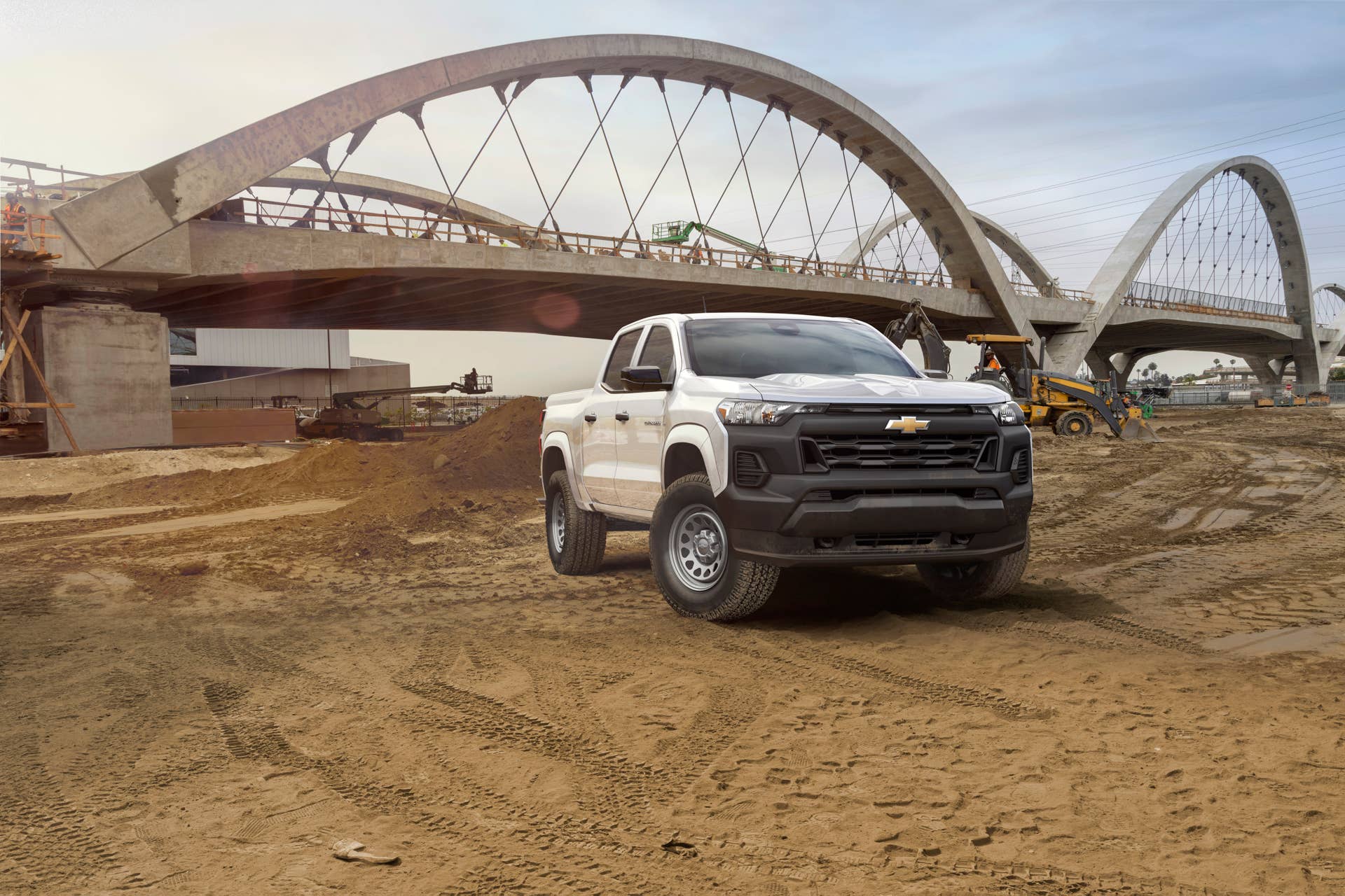 2026 Ford Maverick XL vs Chevrolet Colorado WT: Here's My Honest ...