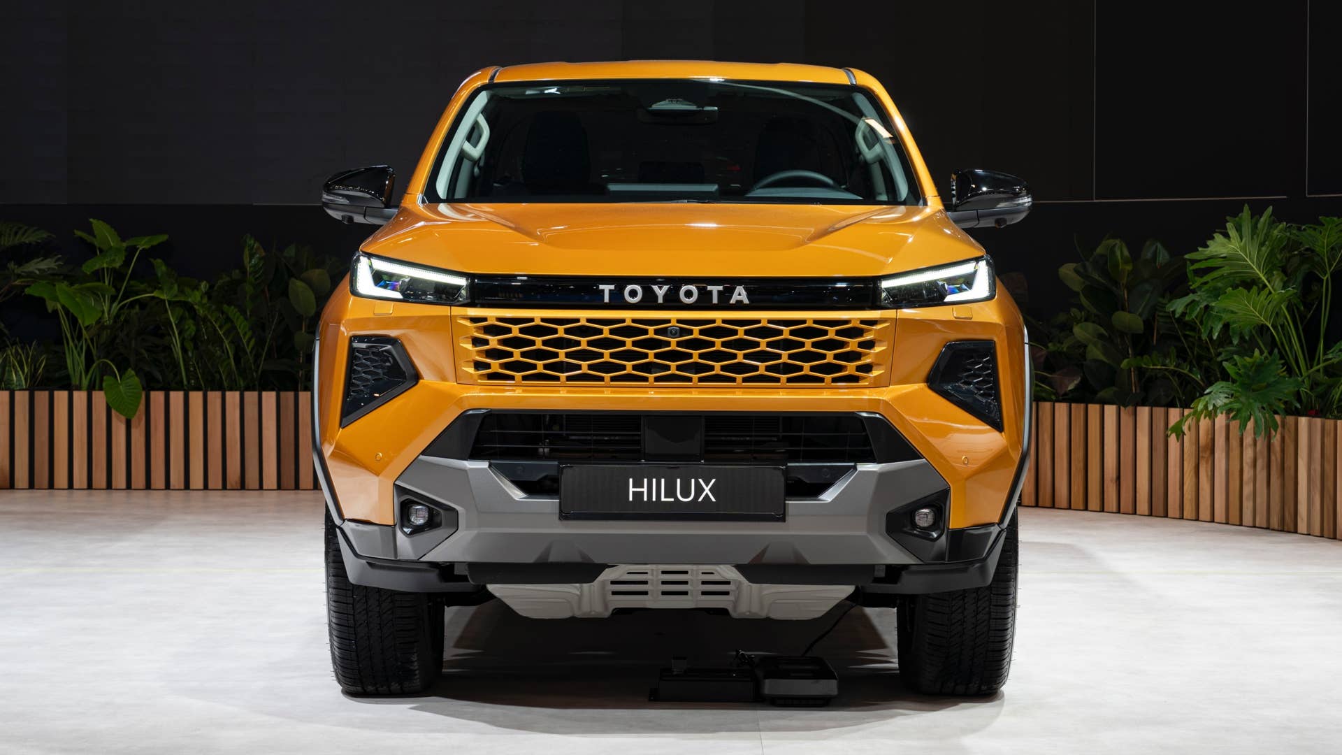 Toyota’s Rugged 3-Row Hilux SUV Is Back — And America Still Can’t Have ...