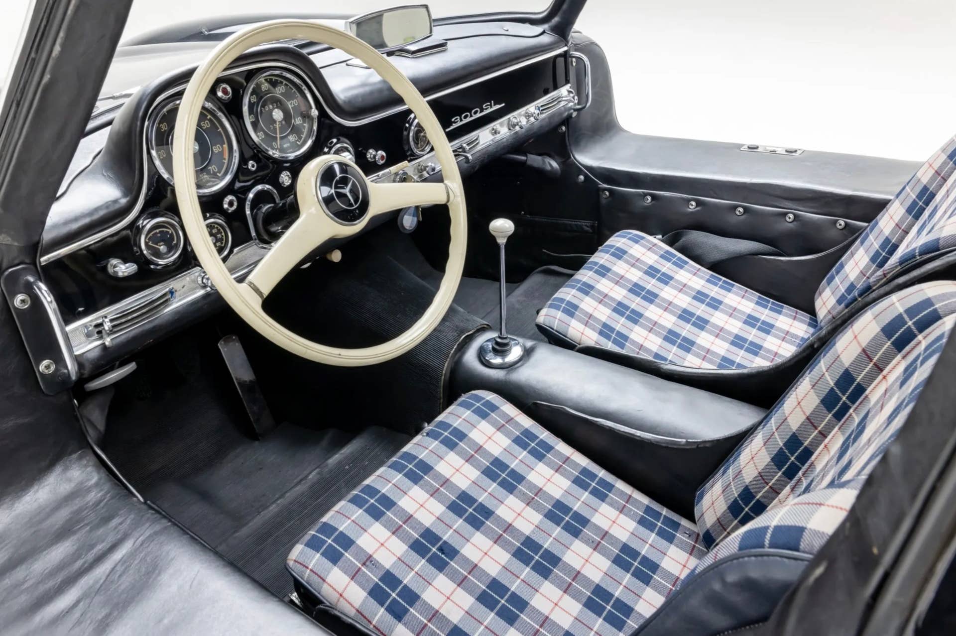 Mercedes 300SL Gullwing Heads to Auction After $101K Service Bill ...