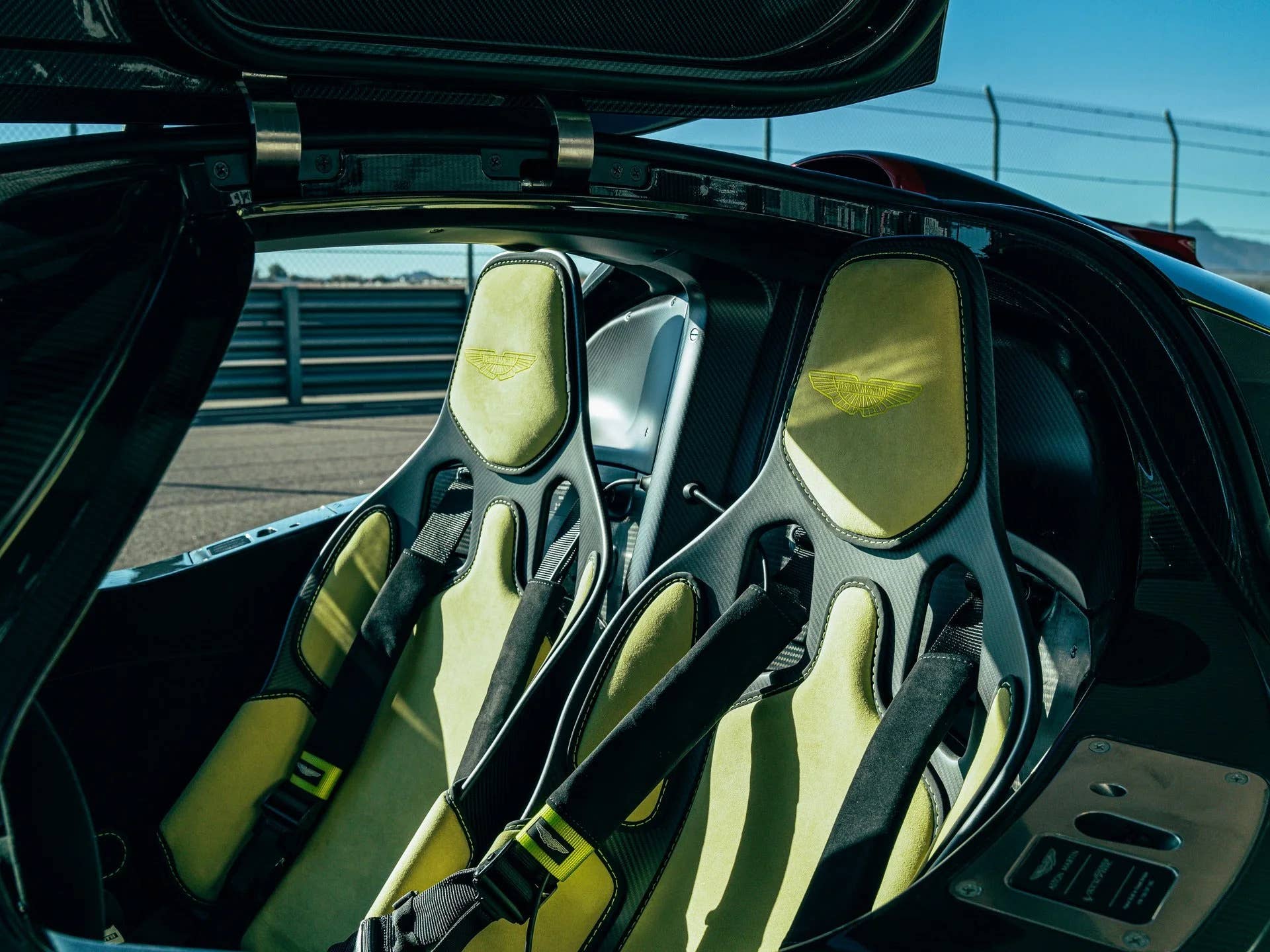 156-Mile Aston Martin Valkyrie Could Fetch $3 Million - Autoblog