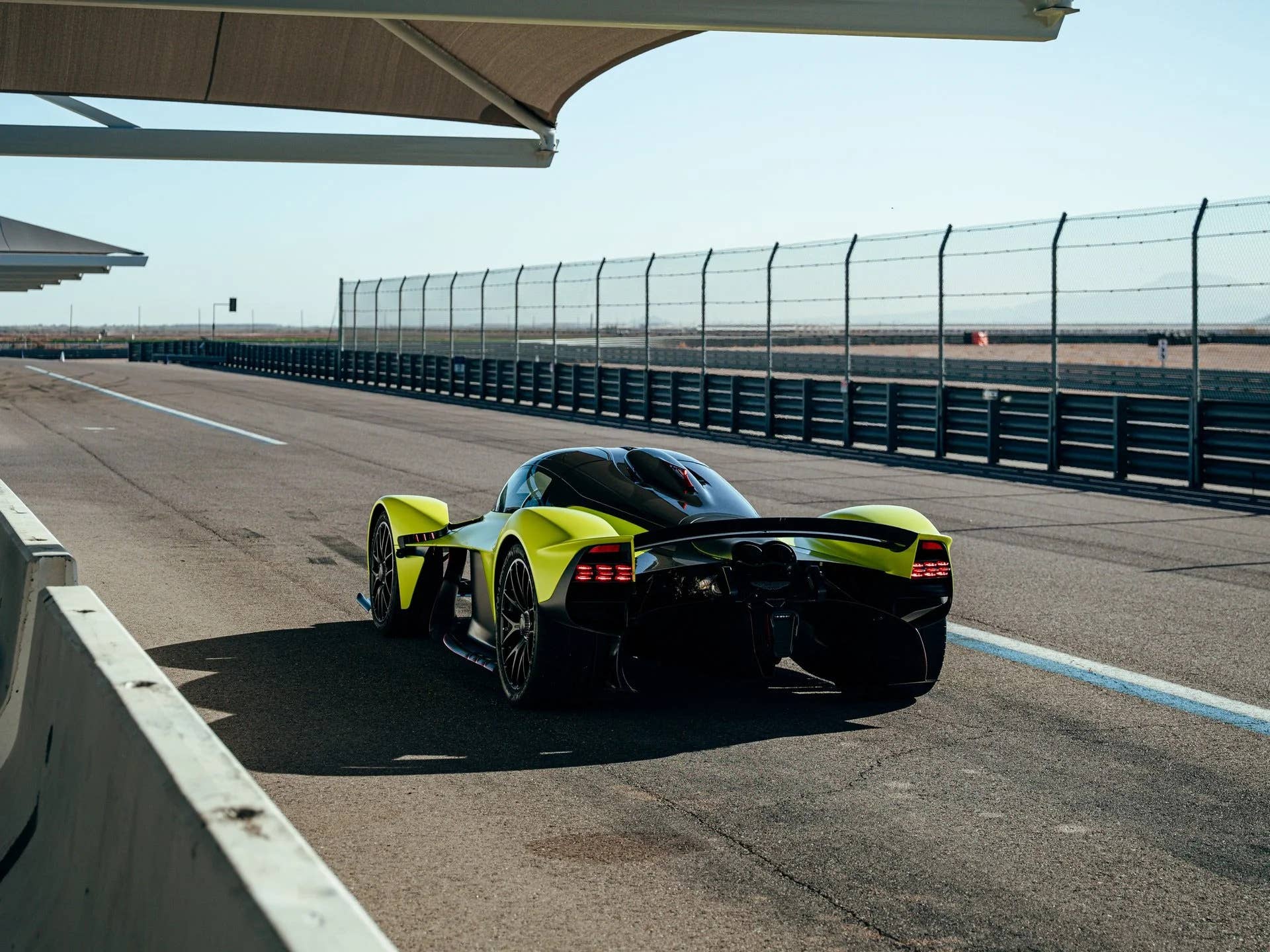 156-Mile Aston Martin Valkyrie Could Fetch $3 Million - Autoblog