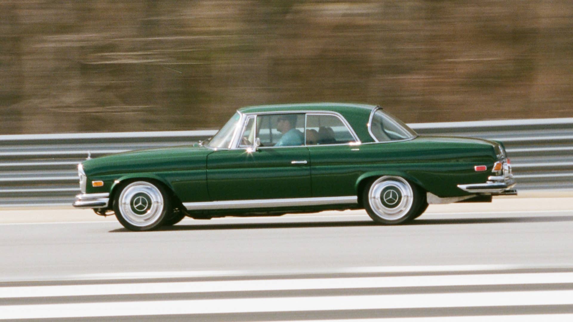 This Classic Mercedes 280 SE Hides a 640-HP AMG V8 - Autoblog