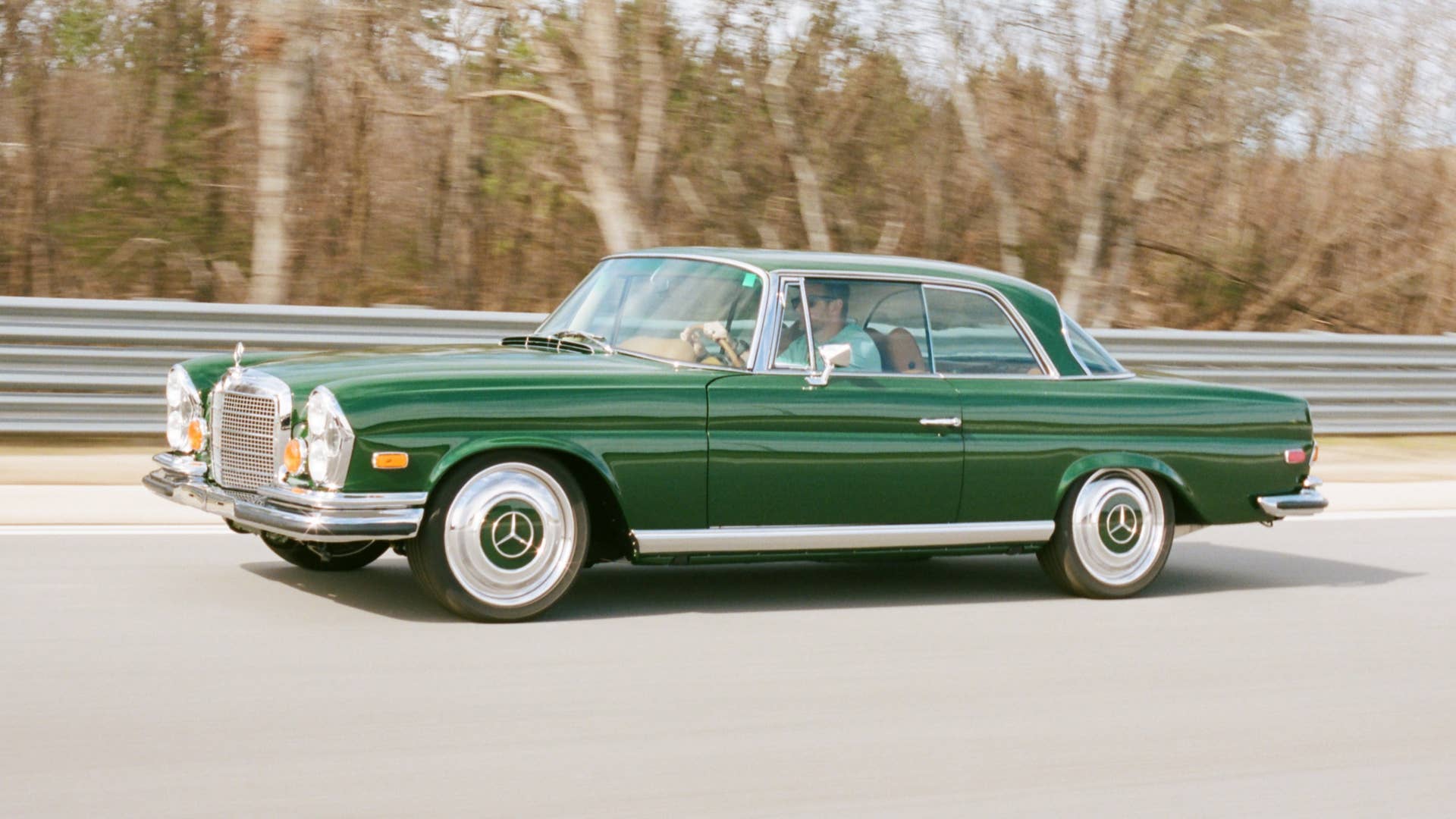 This Classic Mercedes 280 SE Hides a 640-HP AMG V8 - Autoblog