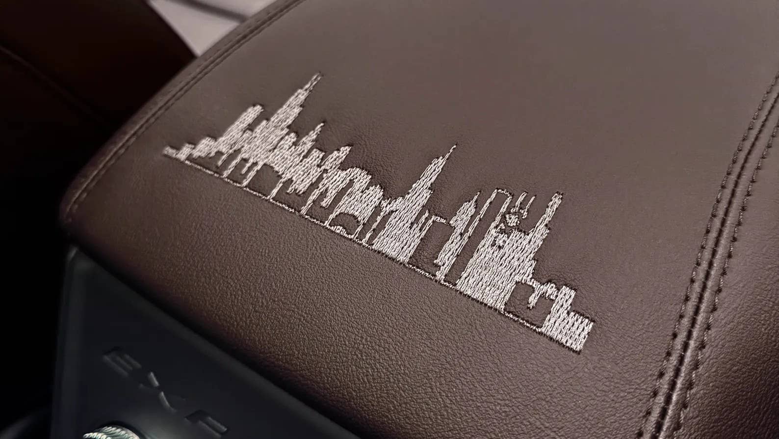 Ford Built a Custom Explorer for the Pope - Autoblog