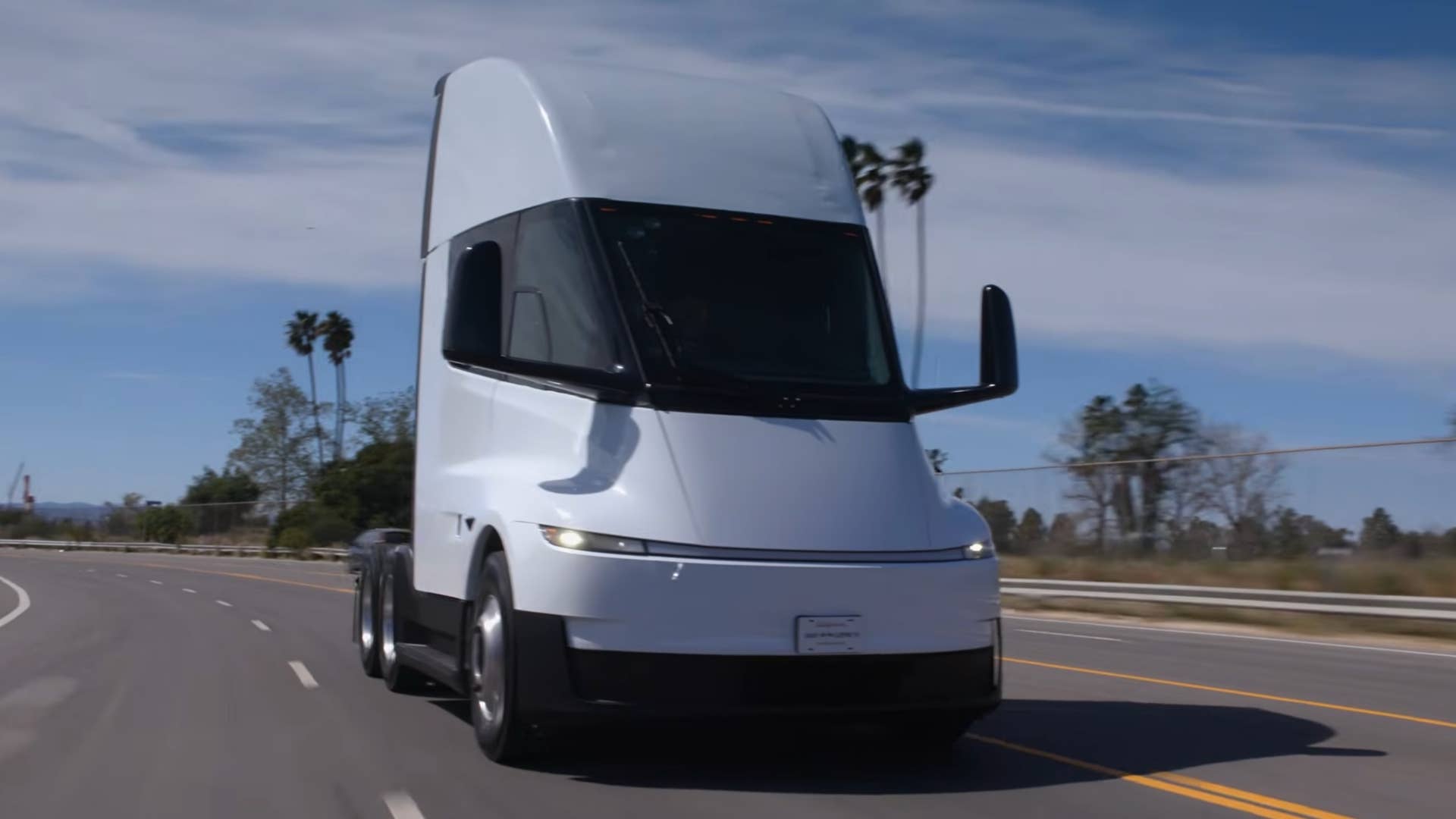 Jay Leno Drives Tesla Semi With Battery Designed to Last 1 Million ...