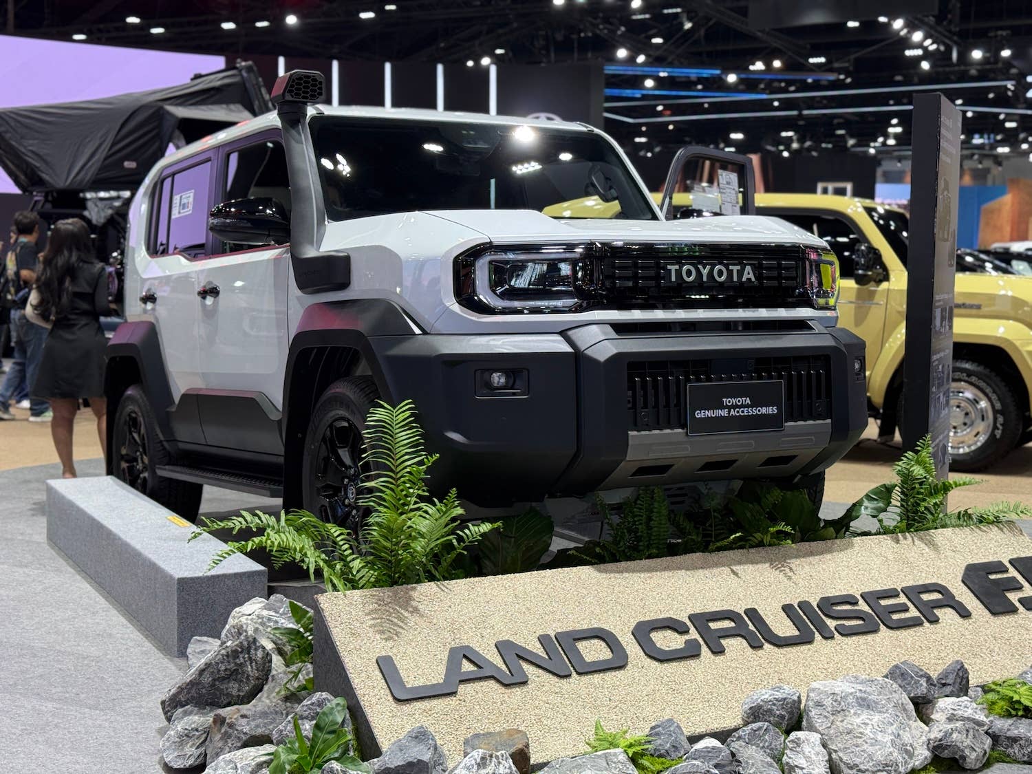 Toyota Land Cruiser FJ Is a Customizable Off-Road Toy America’s Missing ...