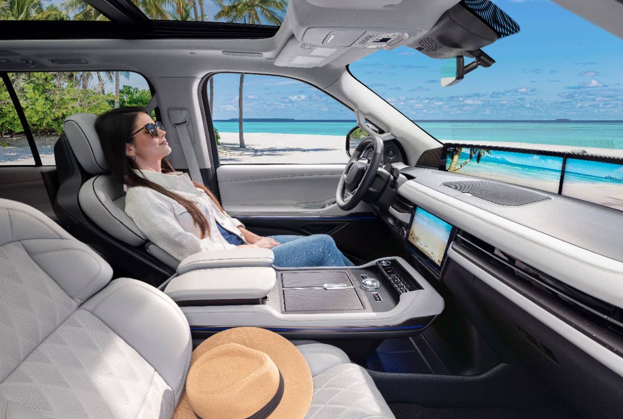 Lincoln’s New Tropical Theme Turns Your SUV Into a Spa - Autoblog