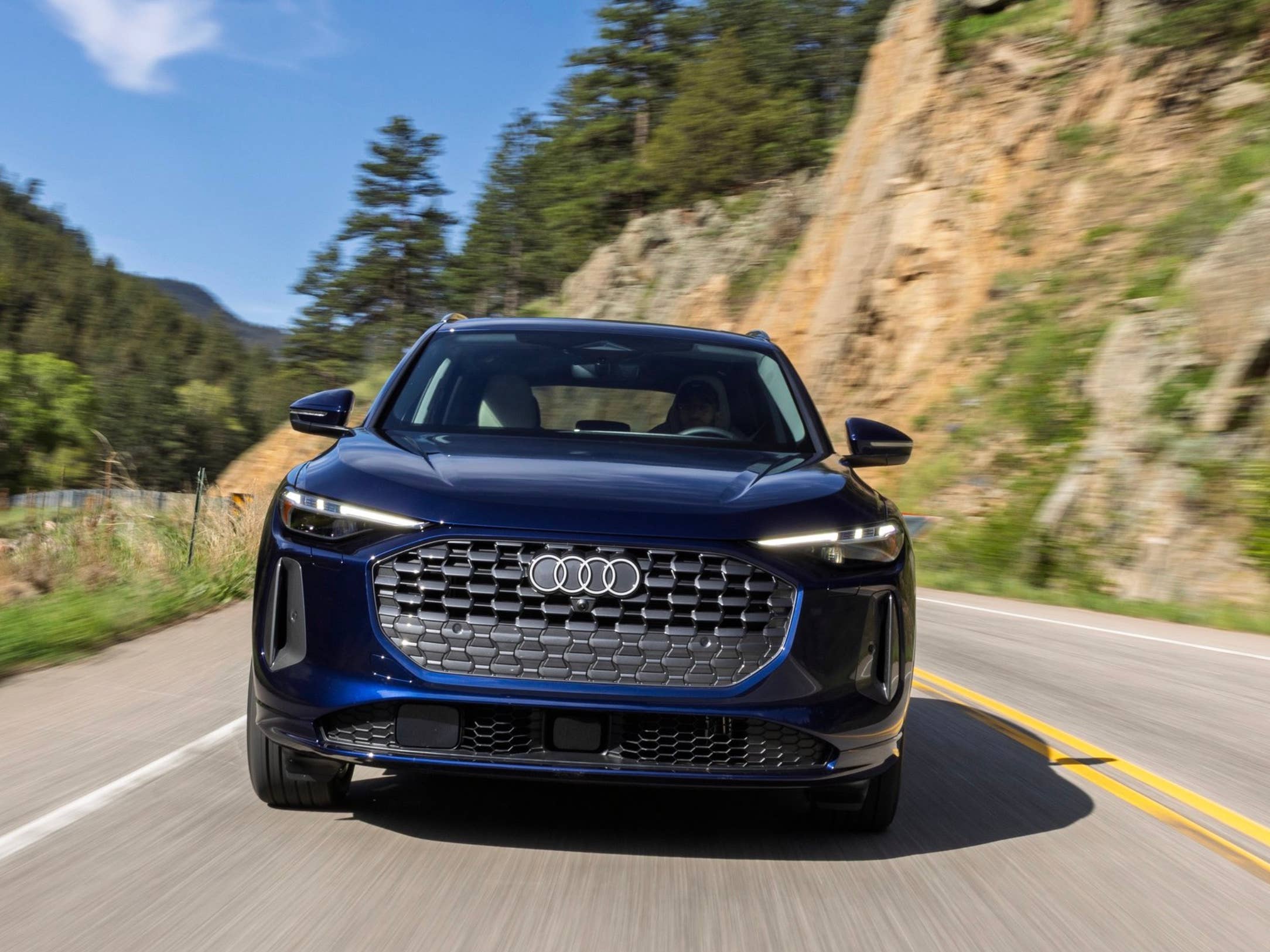 Audi Q5 2025 vs 2026: Which Model Should You Buy? - Autoblog