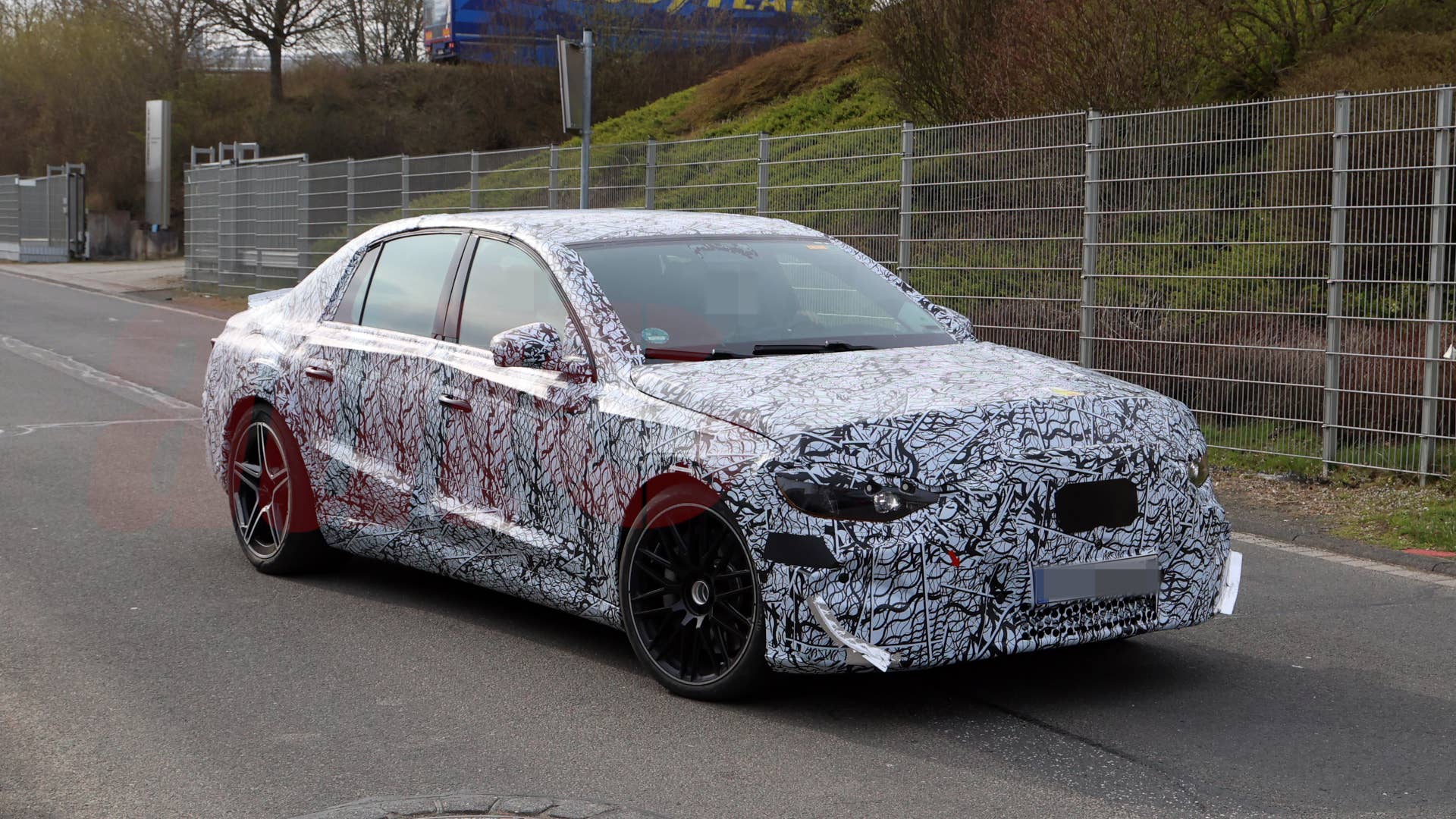AMG's 900-HP Electric 5 Series Fighter Looks Weird—For Now - Autoblog