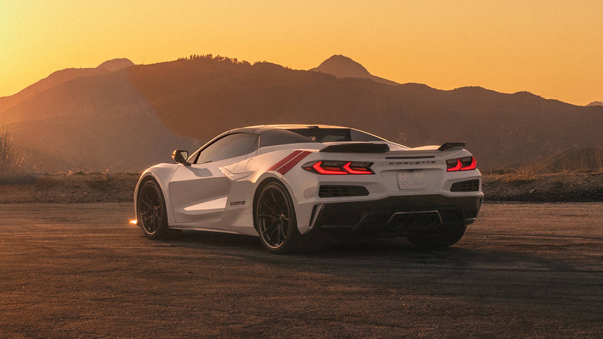 2027 Chevrolet Corvette Gets New Engine And Pricier Carbon Fiber ...