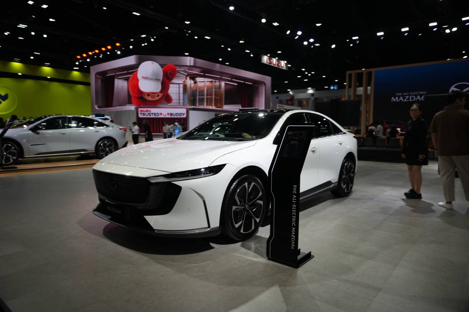 Mazda 6e First Look: Not the Mazda You Expect - Autoblog