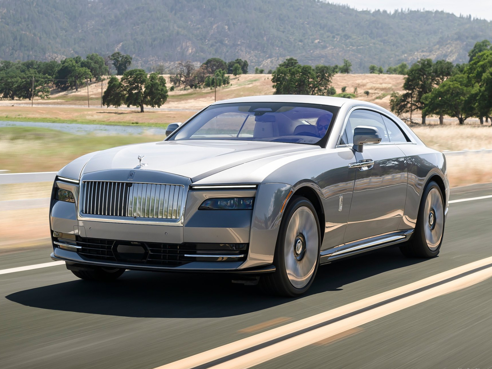 Rolls-Royce Is Protecting Buyers From Rising Interest Rates - Autoblog