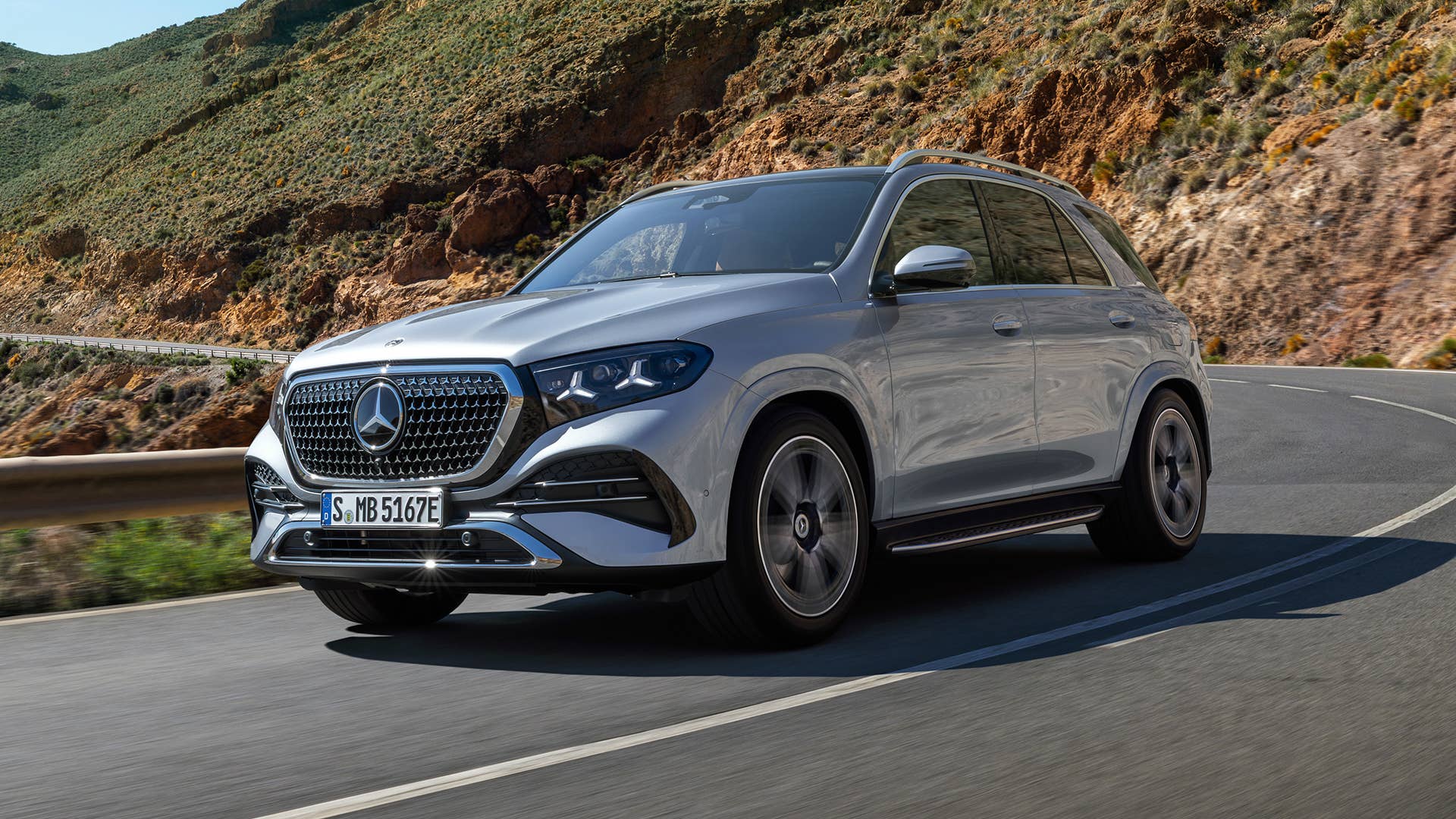 2027 Mercedes GLE Debuts With Massive Changes Ahead of BMW X5 Clash ...