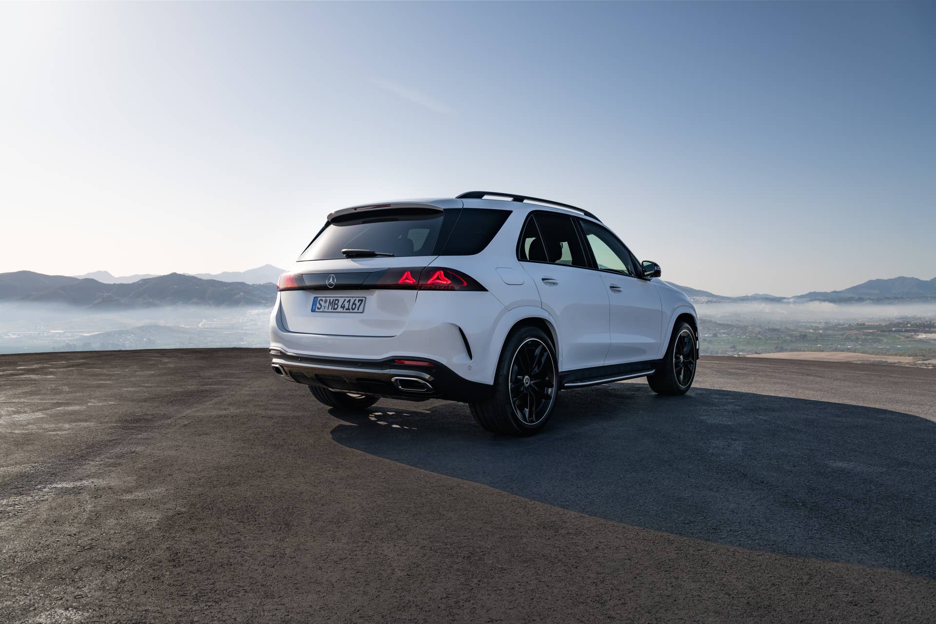 2027 Mercedes GLE Debuts With Massive Changes Ahead of BMW X5 Clash ...